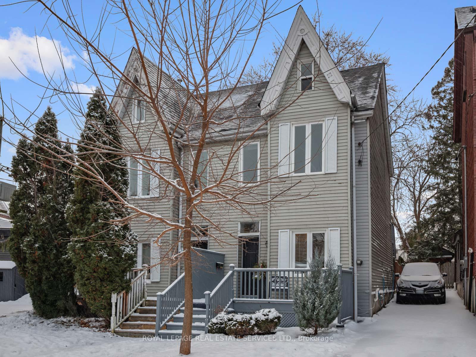 478 Indian Grove, Toronto, ON M6P 2H9