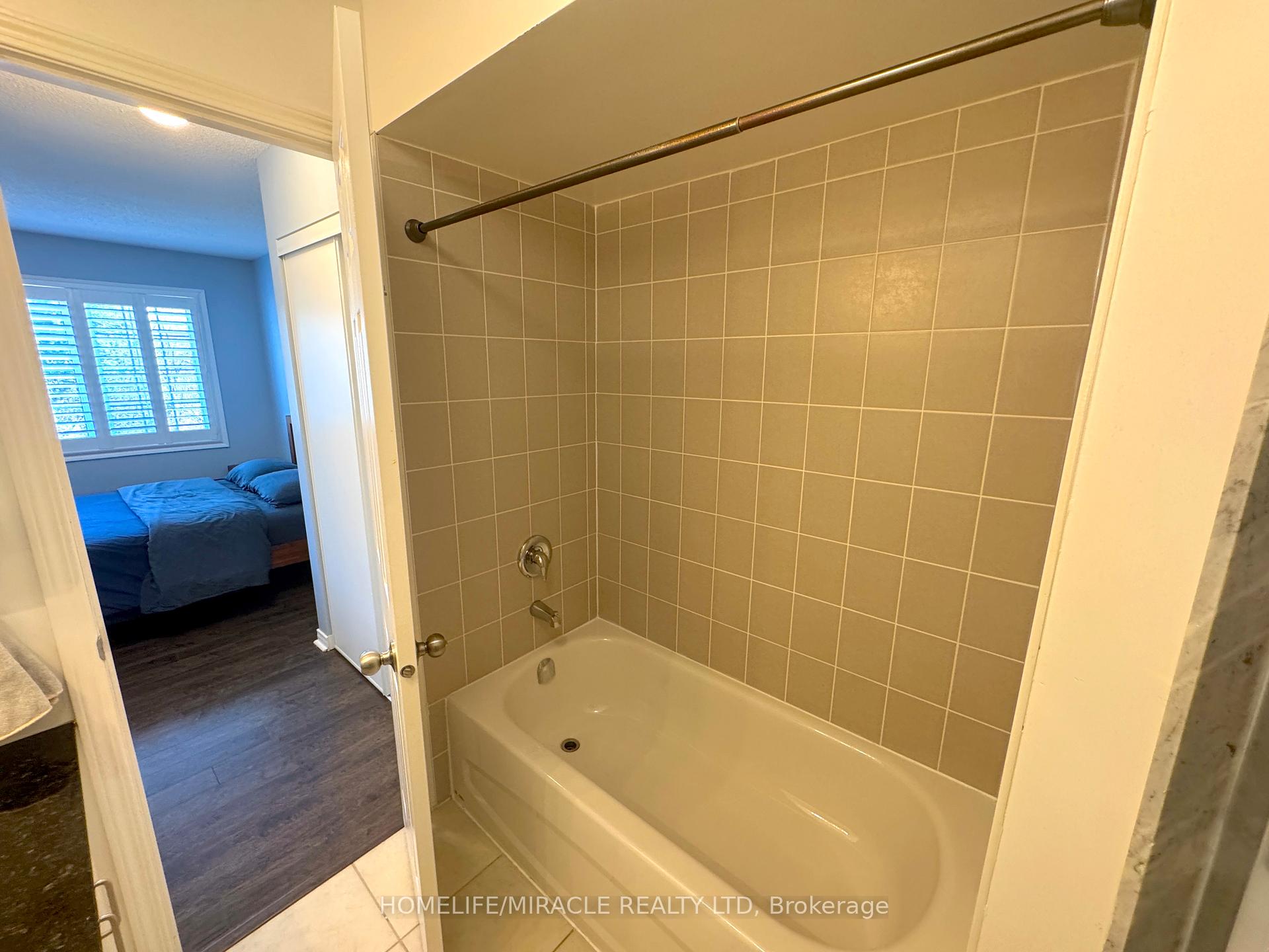 48 - 180 Howden Boulevard, Brampton, ON L6S 0E6