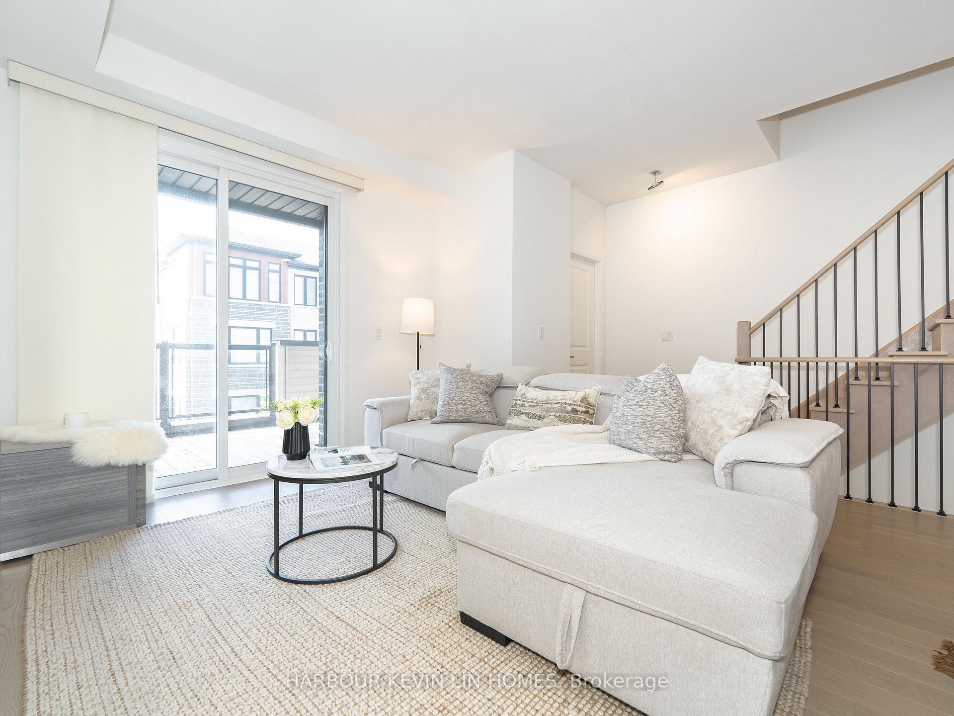 48 Carole Bell Way, Markham, ON L6E 0W2