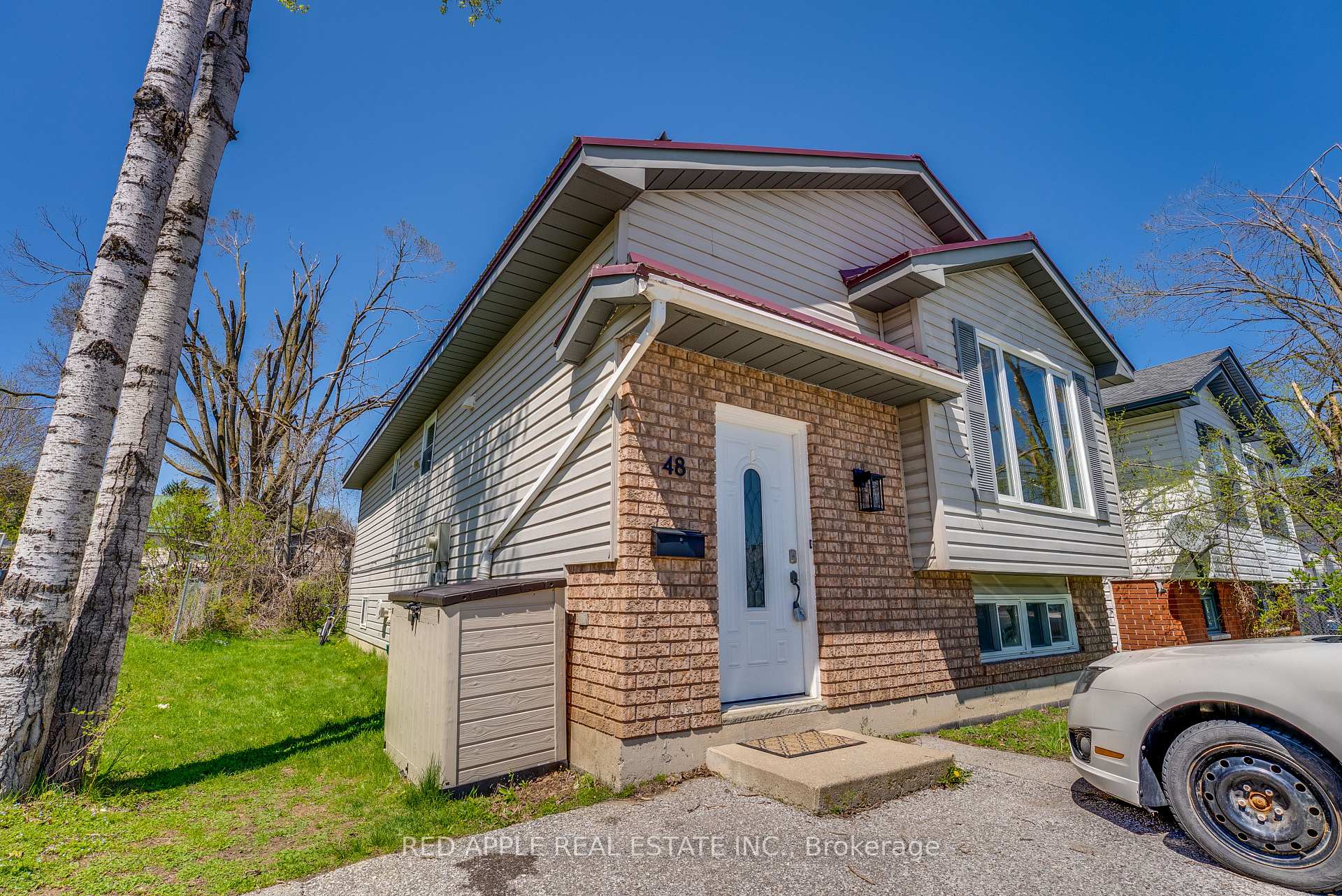 48 Louise Lane, Orillia, ON L3V 7W1