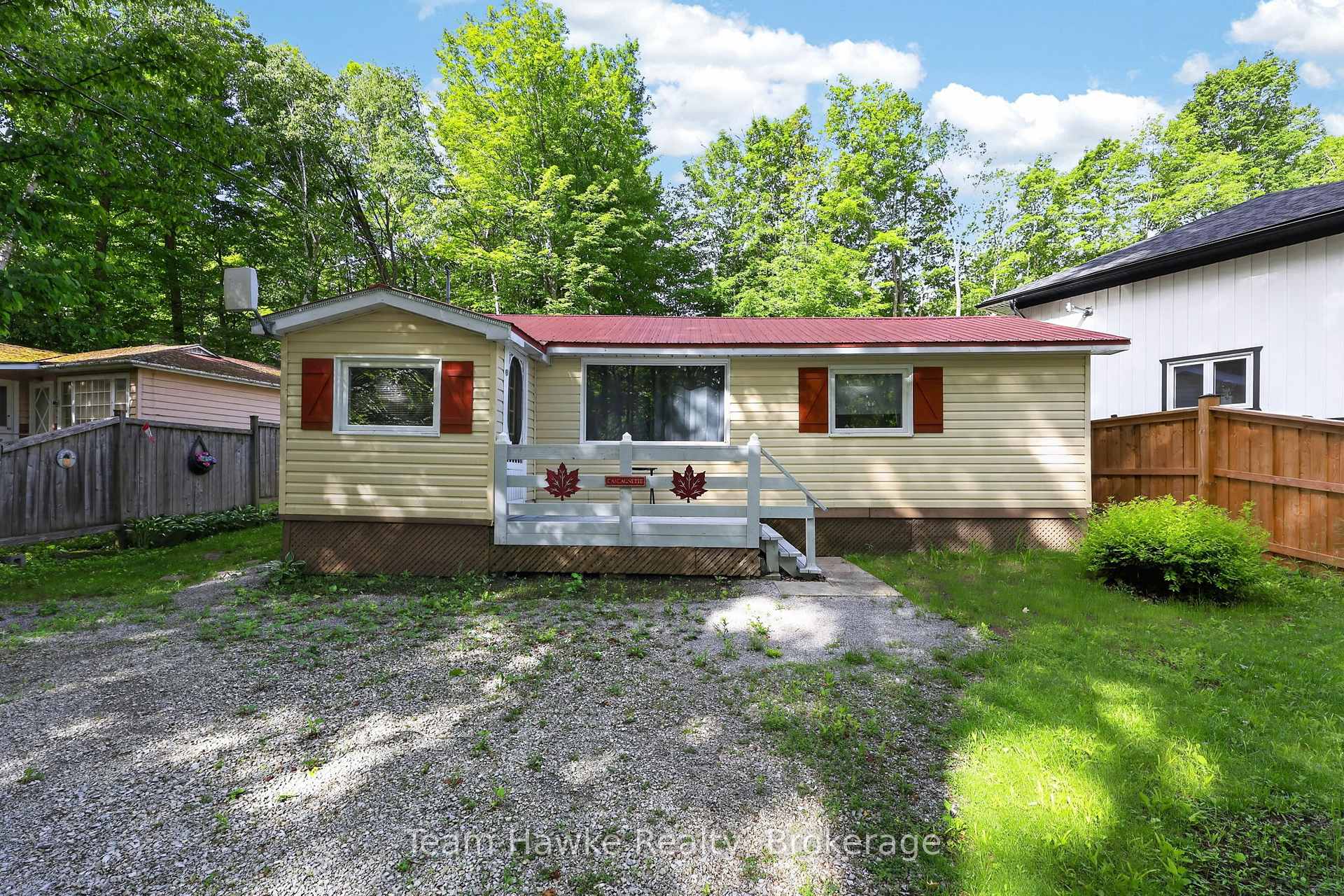 48 MCARTHUR Drive, Penetanguishene, ON L9M 1W9