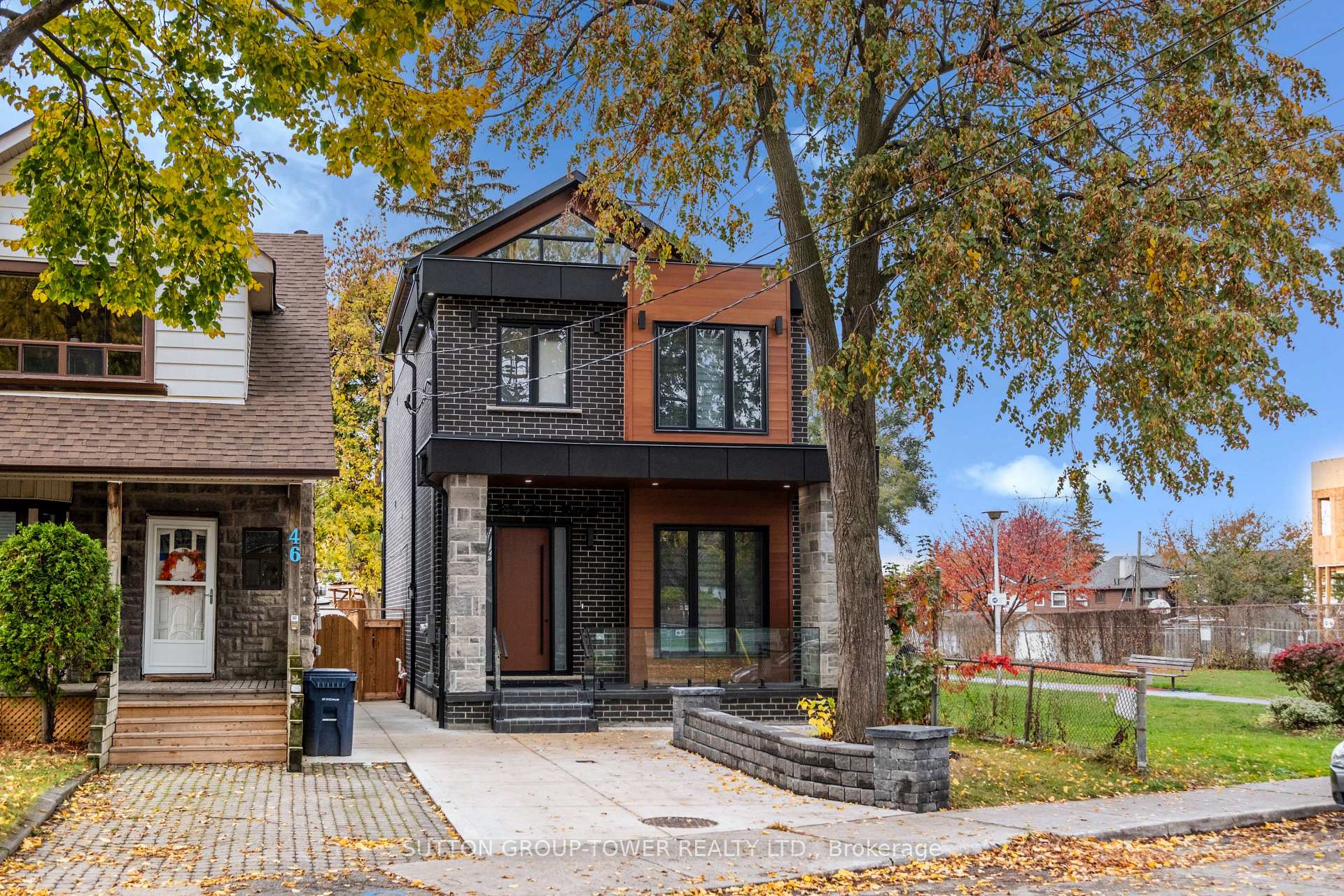 48 Silverthorn Avenue, Toronto, ON M6N 3J8