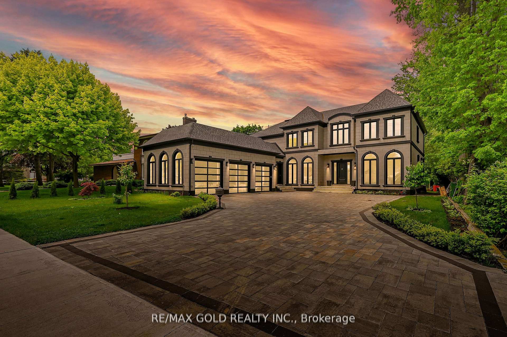 48 Sylvadene Parkway, Vaughan, ON L4L 2M6