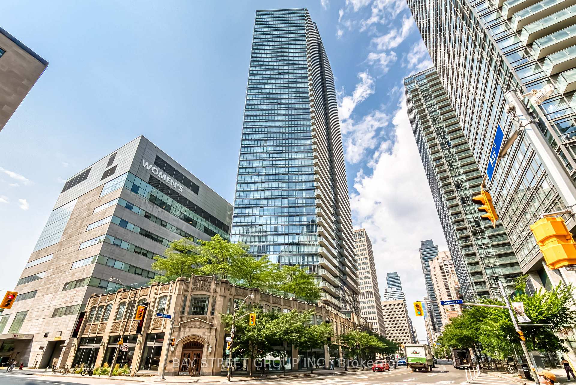 4801 - 832 Bay Street, Toronto, ON M5S 1Z6