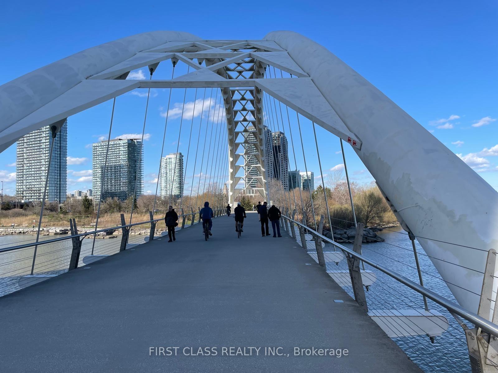 4802 - 70 Annie Craig Drive, Toronto, ON M8V 0G2