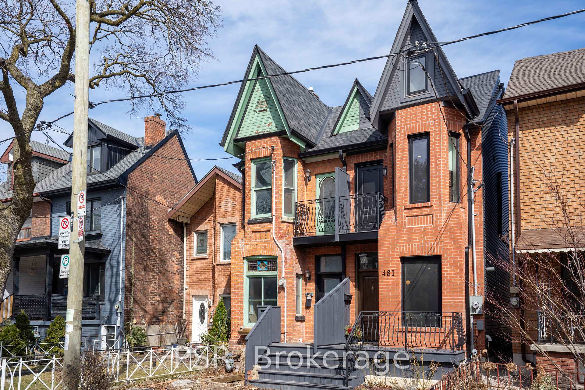 483 Roxton Road, Toronto, ON M6G 3R5