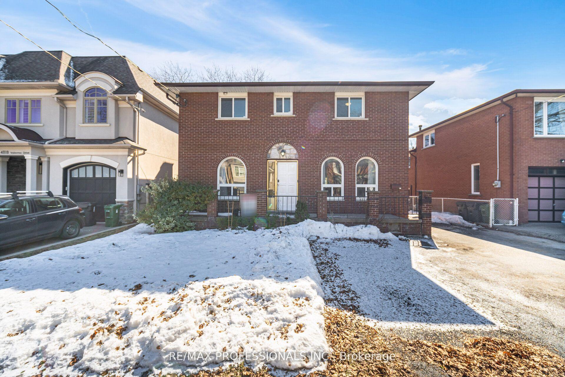 483 Valermo Drive, Toronto, ON M8W 2M8