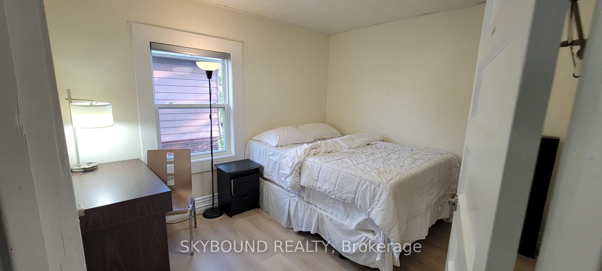 ROOM - 4869 Second Avenue, Niagara Falls, ON L2E 4H9