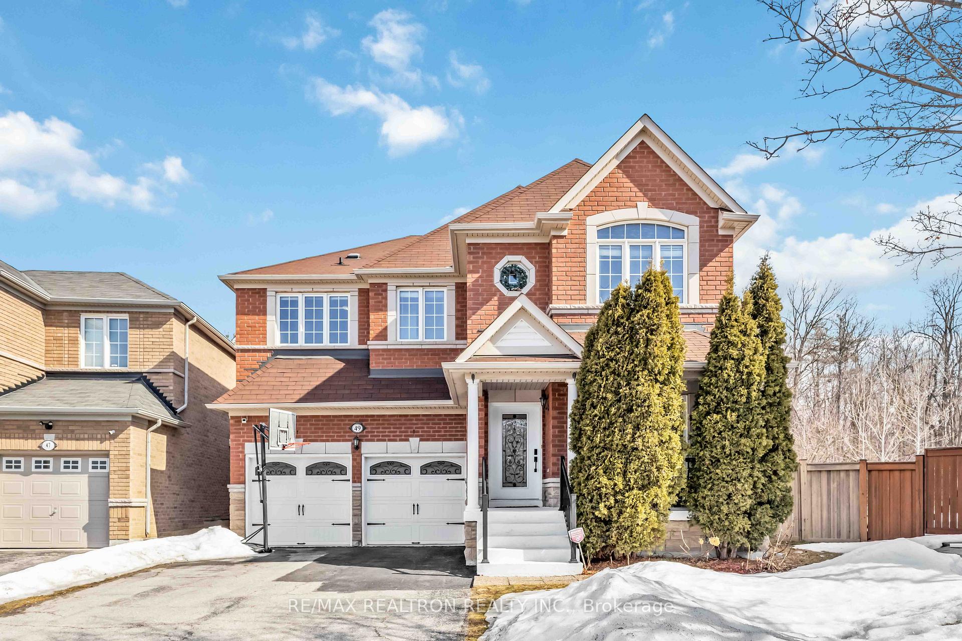 49 Blue Meadow Court, Markham, ON L6B 0H9