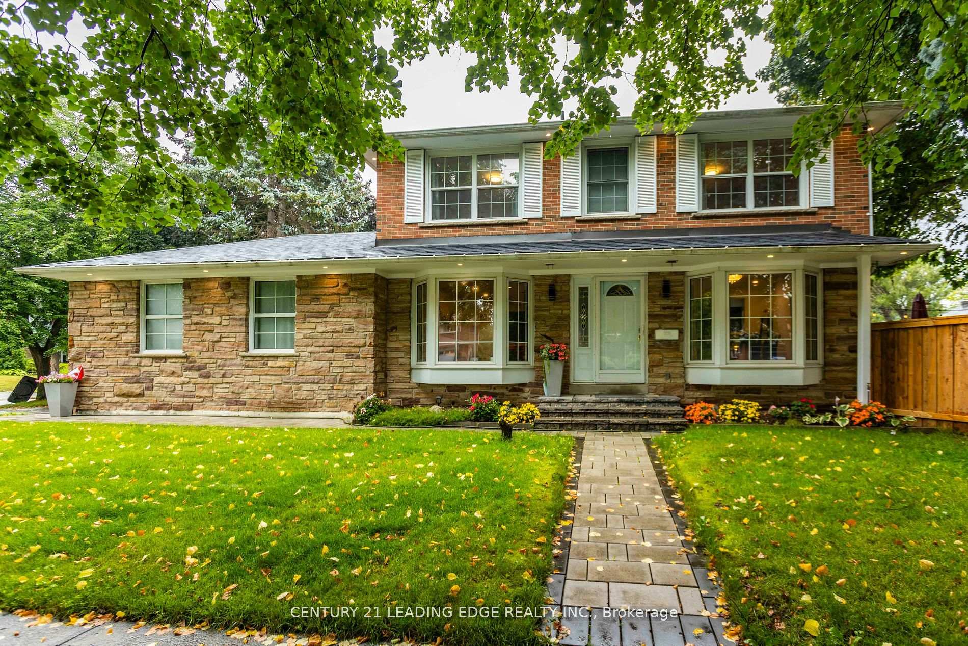 49 Harringay Crescent, Toronto, ON M1W 1Z4