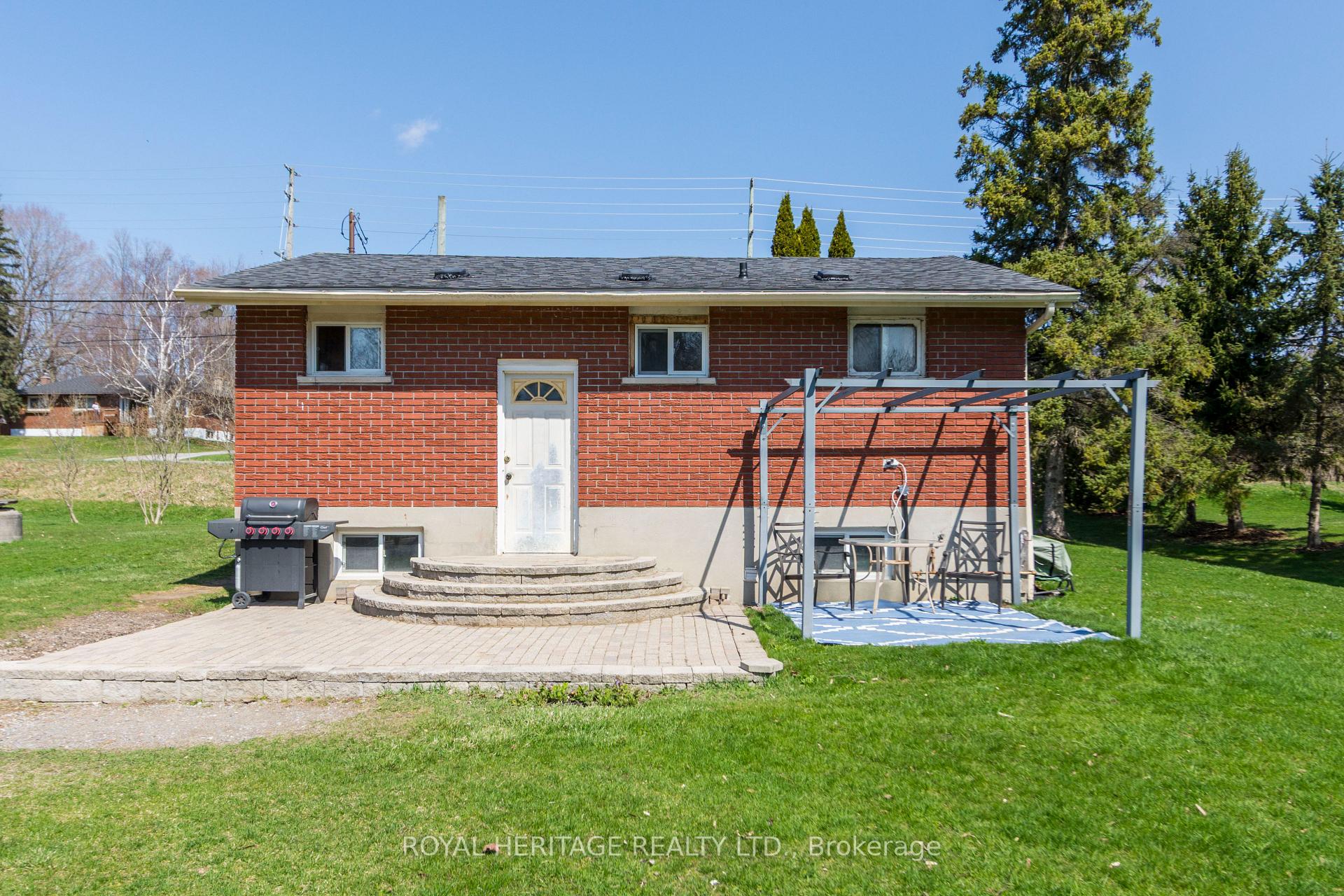 49 Hill Road, Quinte West, ON K8V 5P4