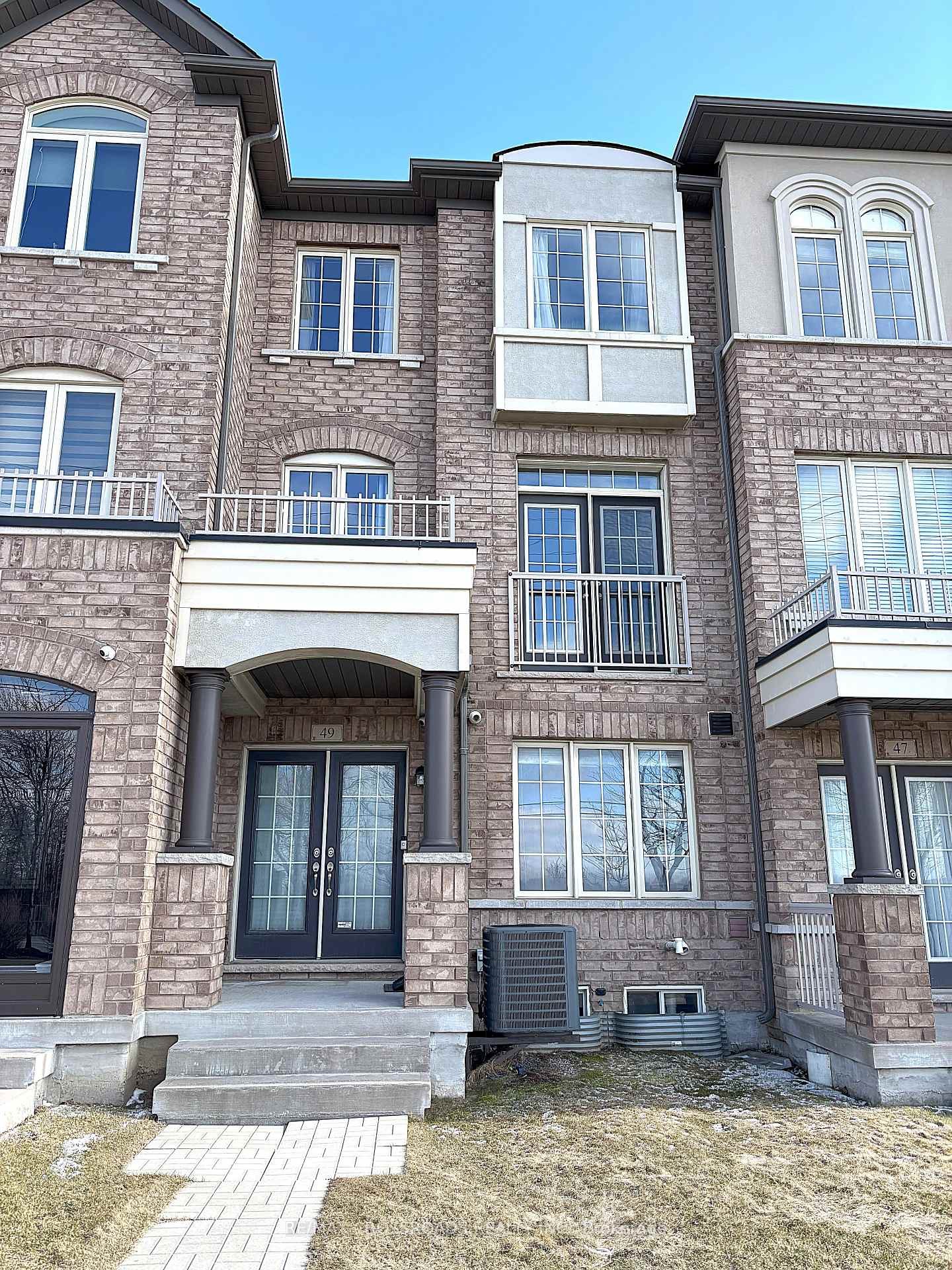 49 Memon Place, Markham, ON L6E 0S1