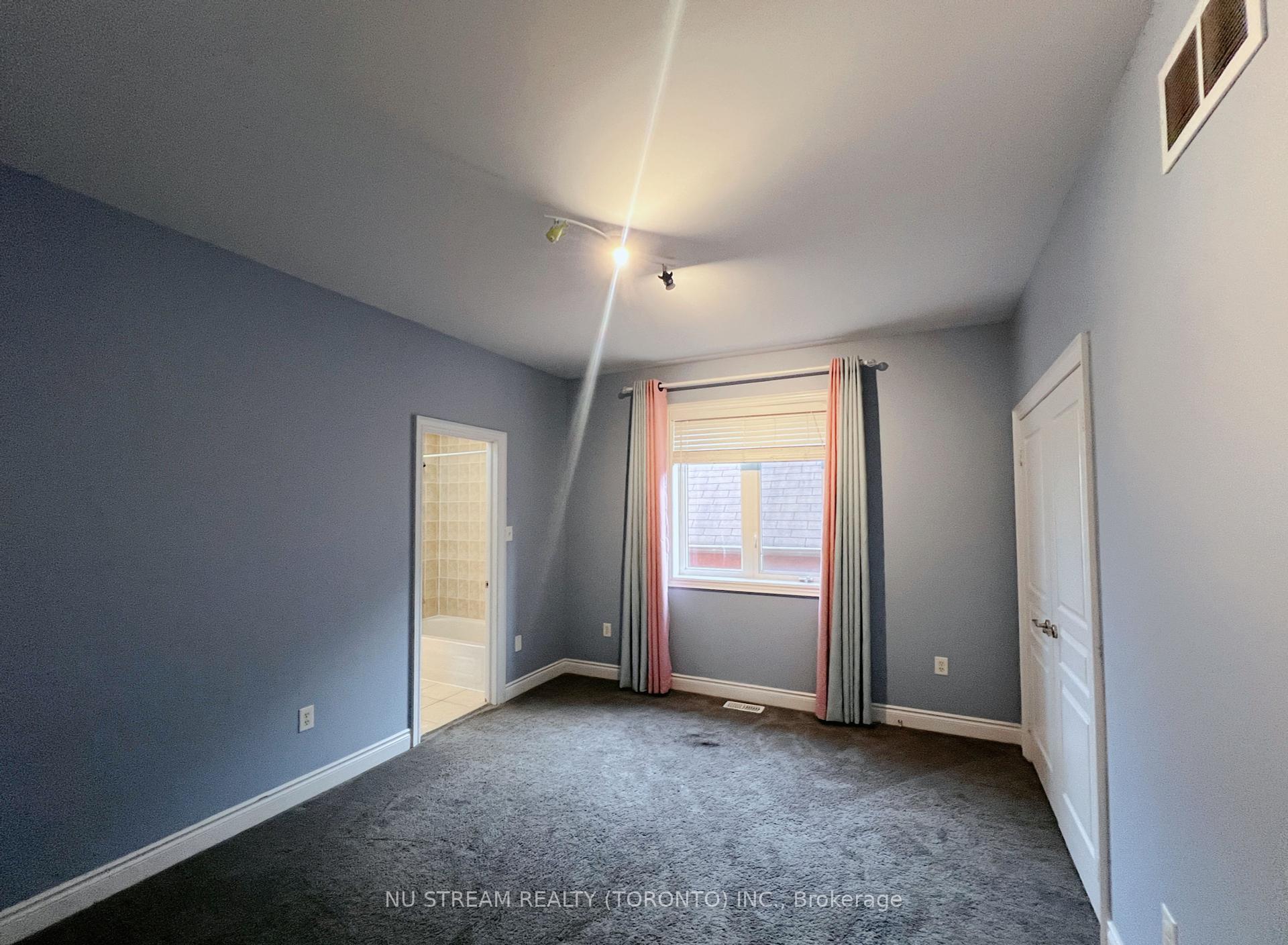 49 Portelli Crescent, Ajax, ON L1Z 0C4