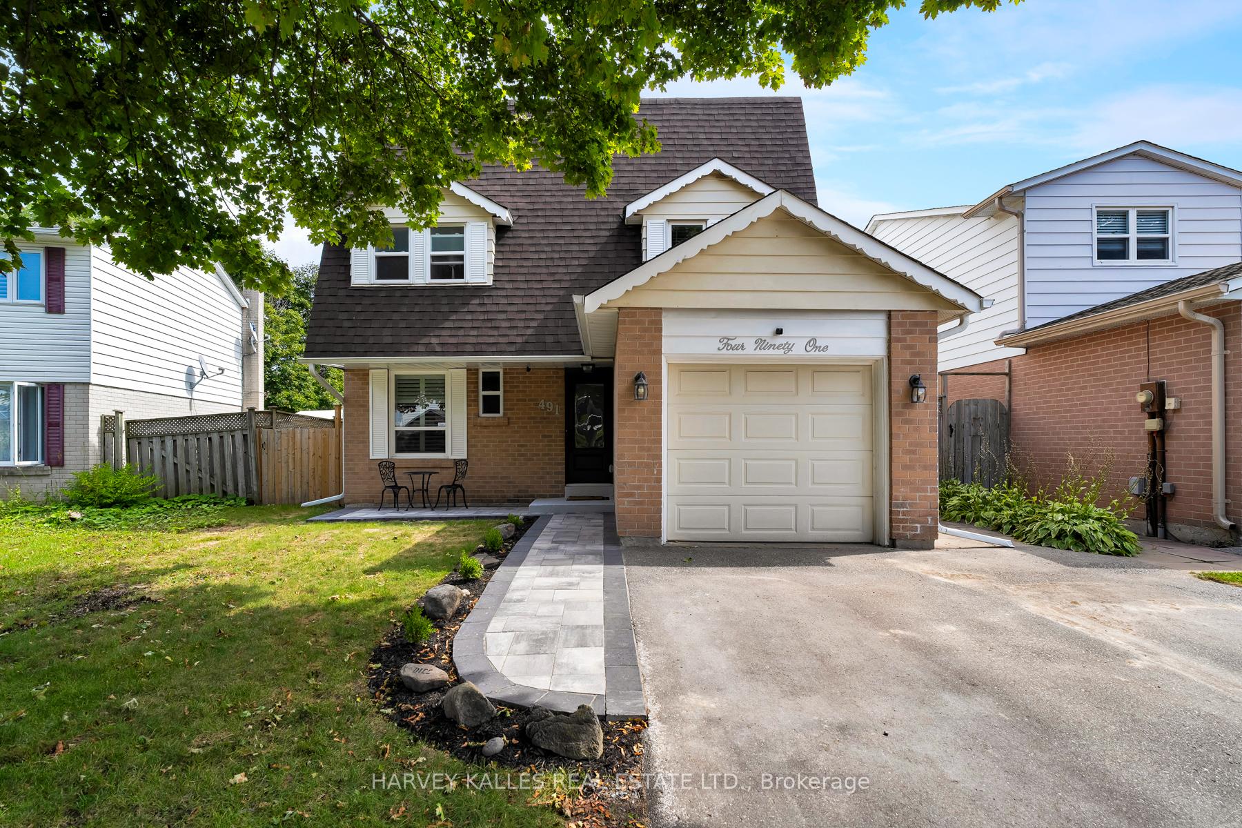491 Sandford Street, Newmarket, ON L3Y 5E2