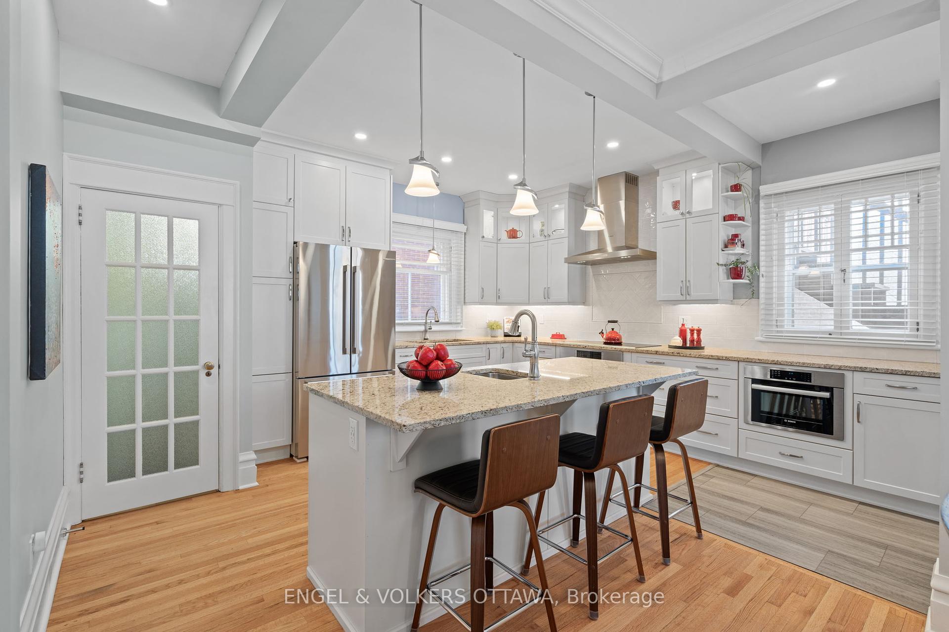 492 Queen Elizabeth Drive, Glebe - Ottawa East and Area, ON K1S 3N4