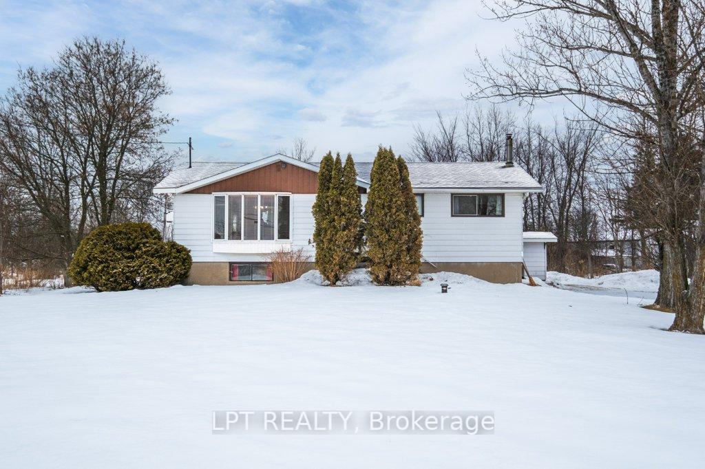 4971 County Road 2 Road, Loyalist, ON K0H 2H0