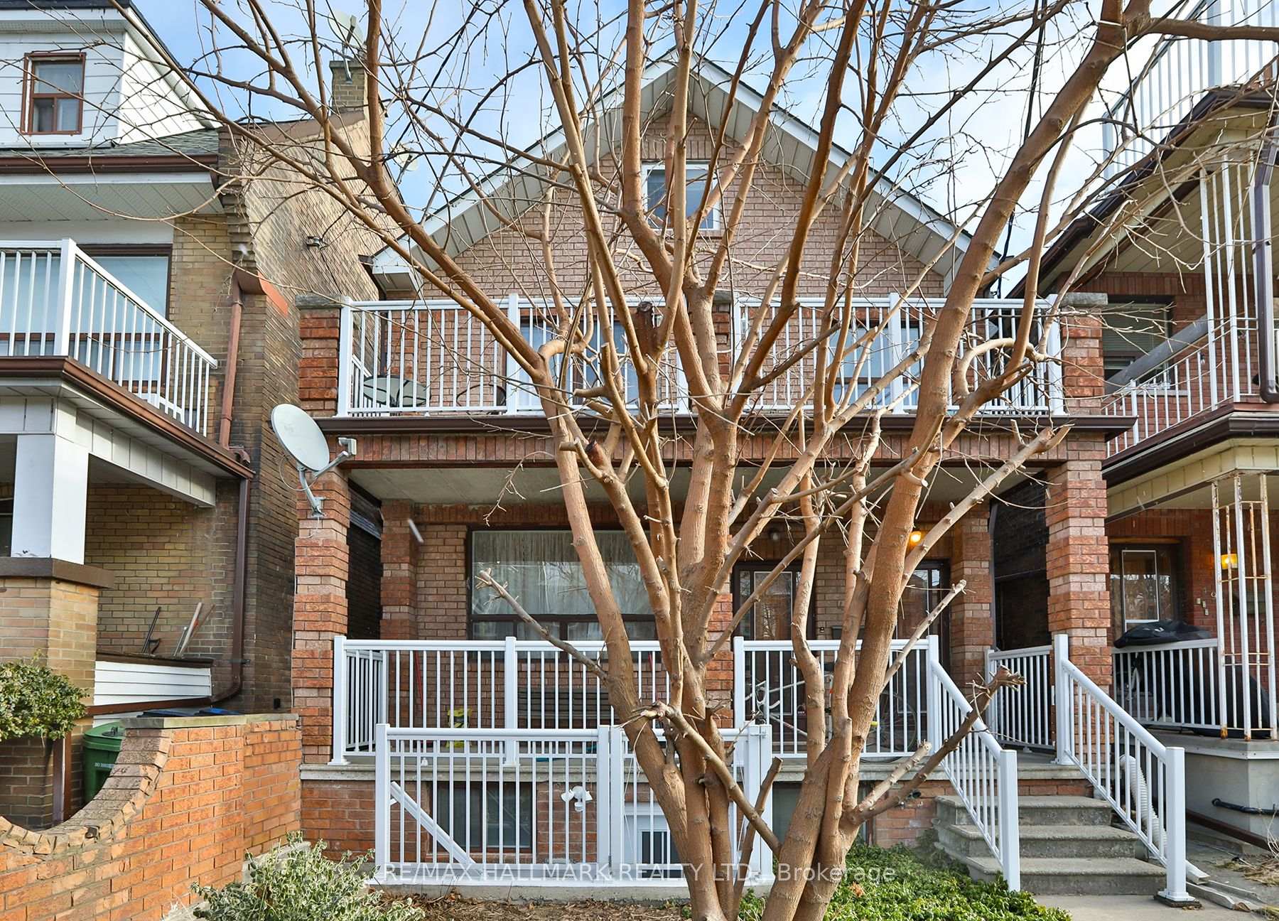 Unit 2 - 499 St Clarens Avenue, Toronto, ON M6H 3W4