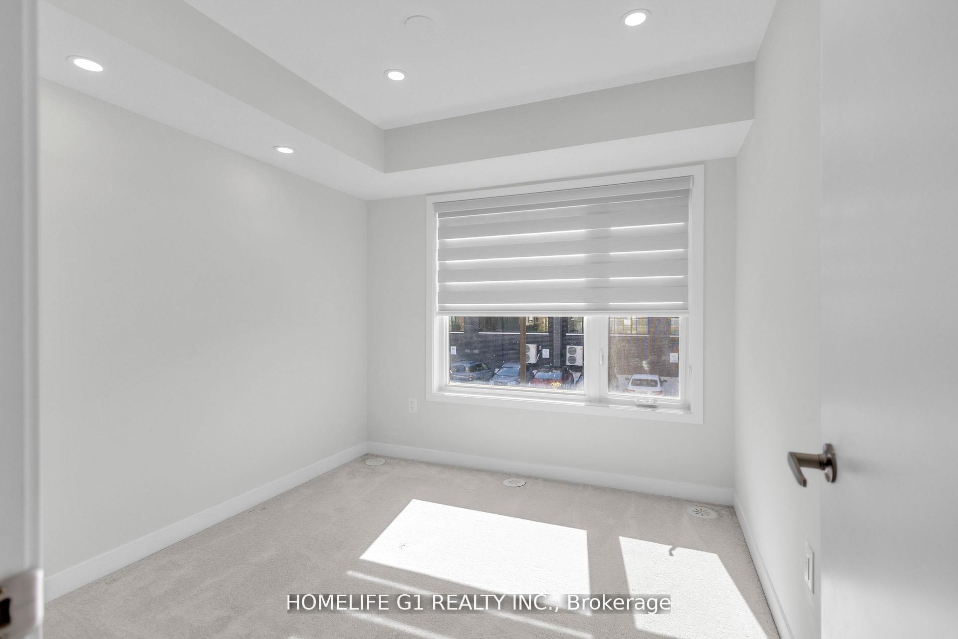 5 - 3429 Ridgeway Drive, Mississauga, ON L5L 0B9
