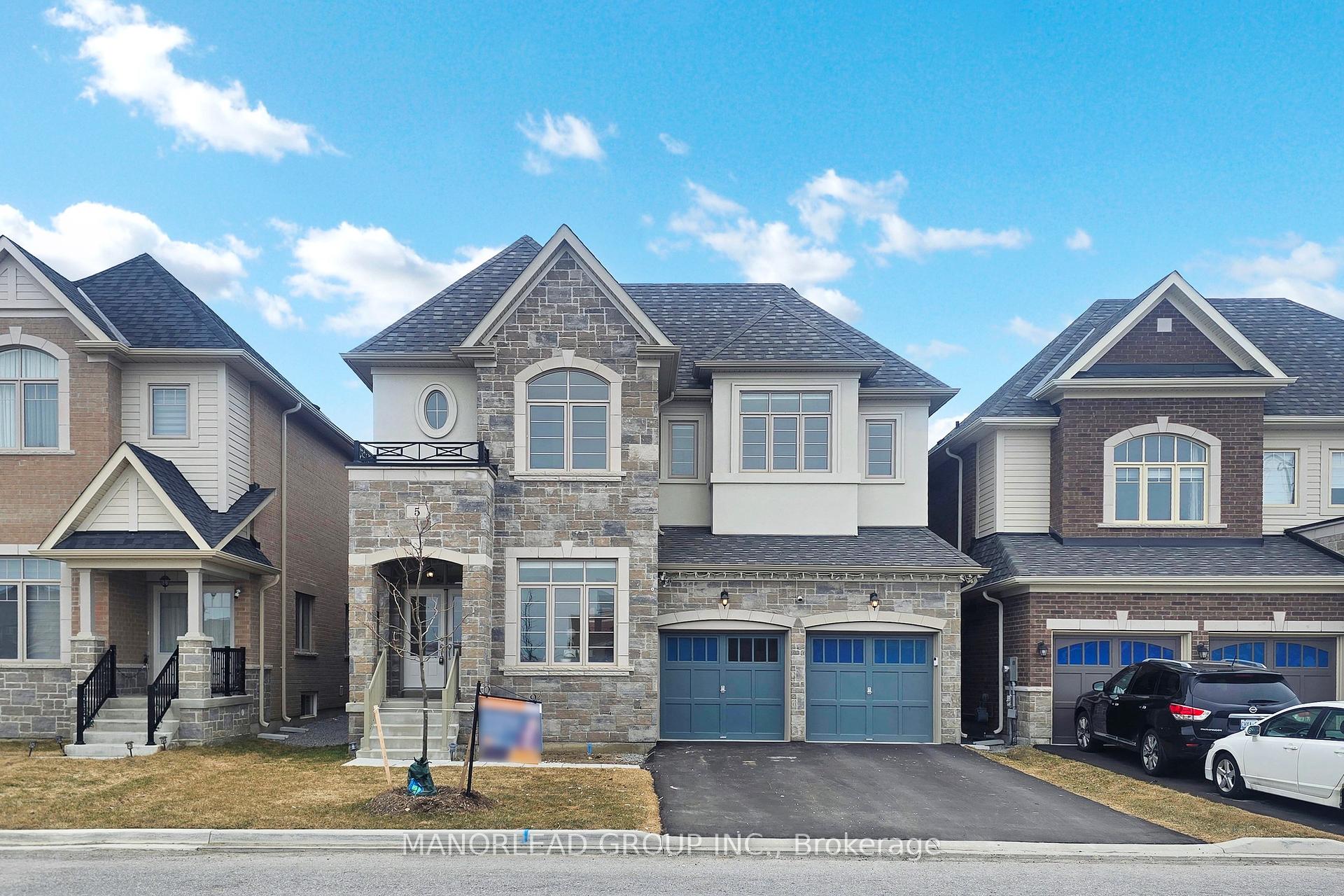 5 Charles White Court, East Gwillimbury, ON L9N 0T7