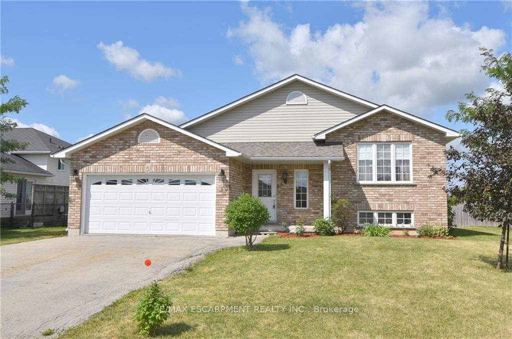 5 DONNA Drive, Haldimand, ON N0A 1H0