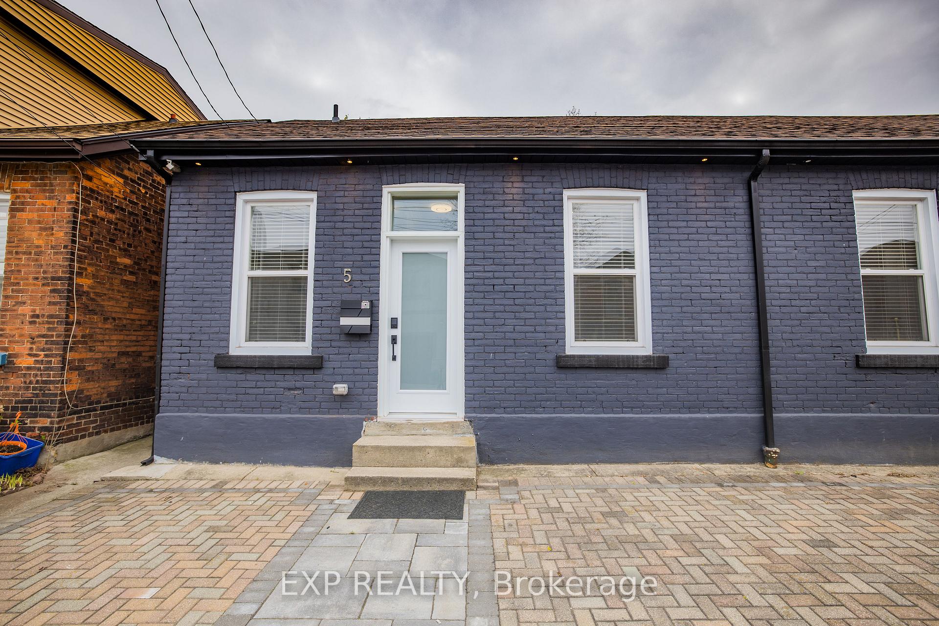 5 Florence Street, Hamilton, ON L8R 1W3