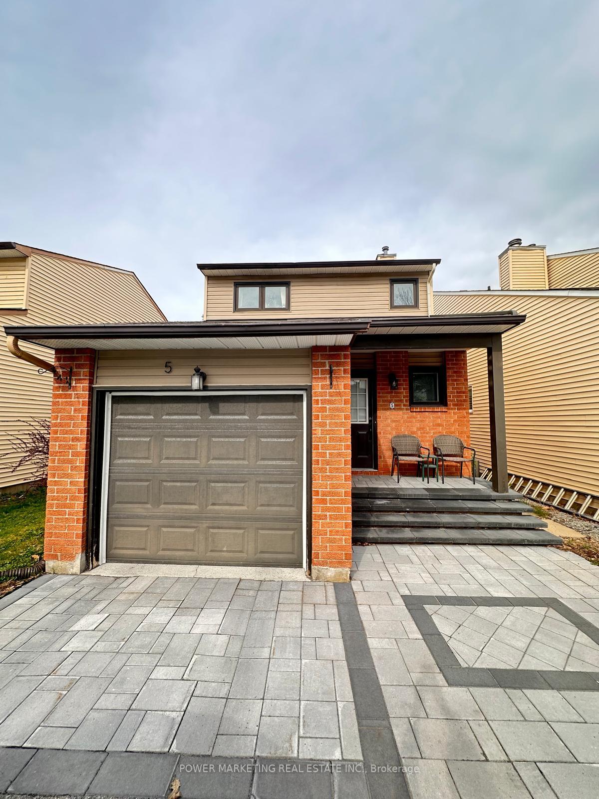 250 Houses For Rent in Barrhaven, ON