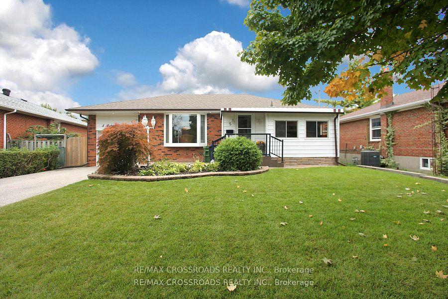 5 Independence Drive, Toronto, ON M1K 3R7