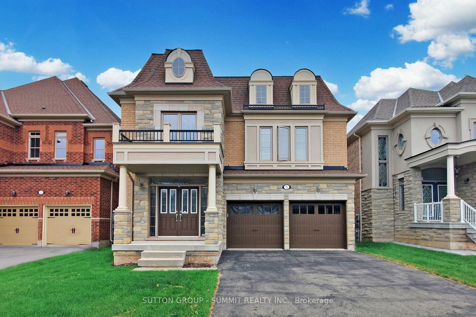 5 Ingleborough Drive, Brampton, ON L6X 0X8