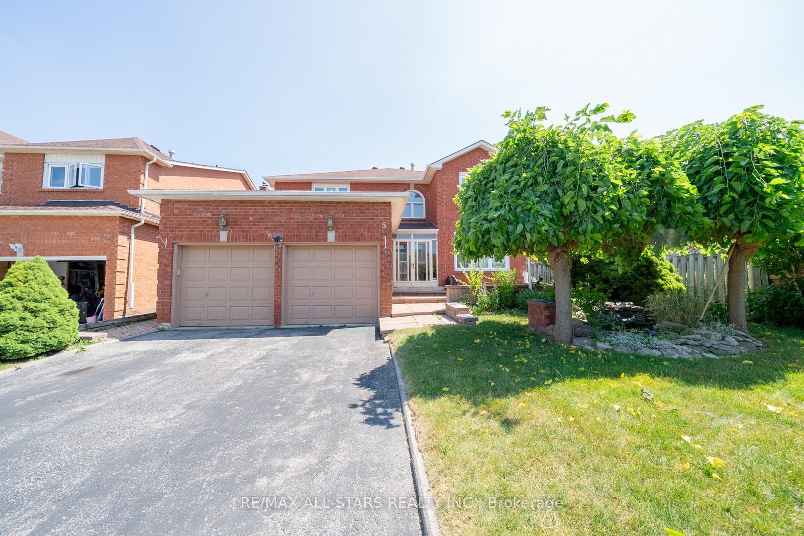 5 Janna Court, Markham, ON L3R 8Z3