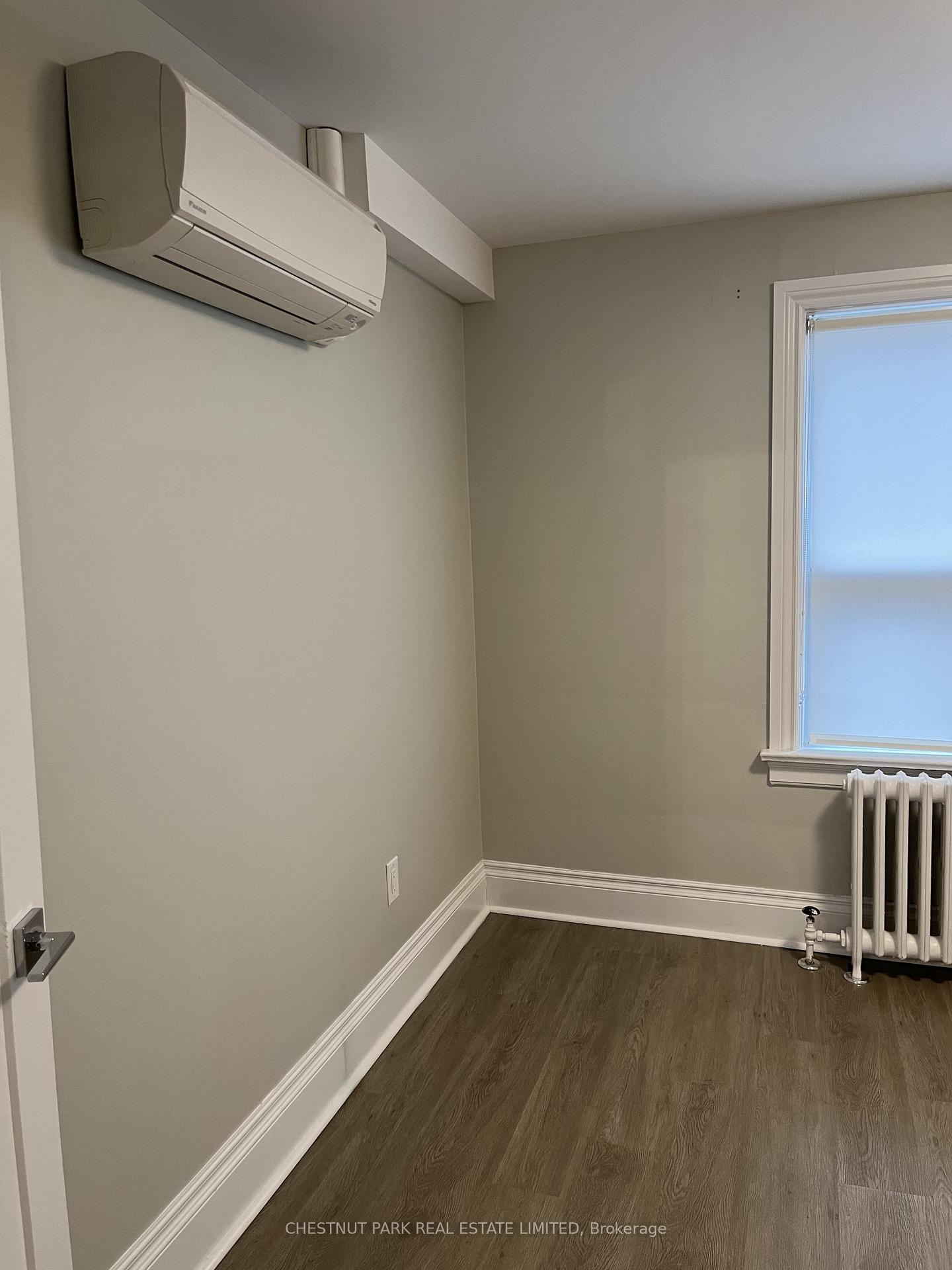 Upper - 5 Kingswood Road, Toronto, ON M4E 3N4