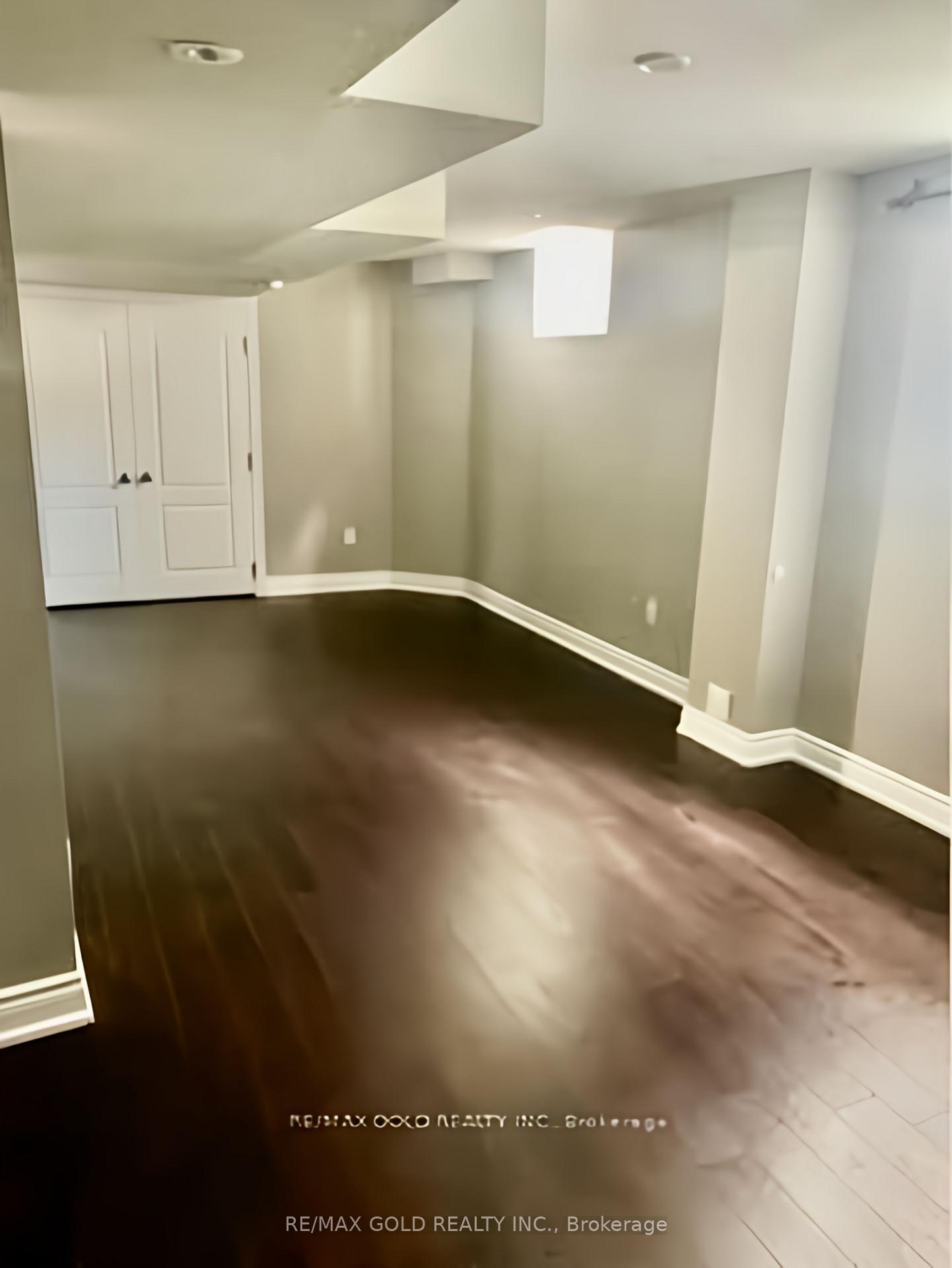 5 Lockport Crescent, Brampton, ON L6P 3X8