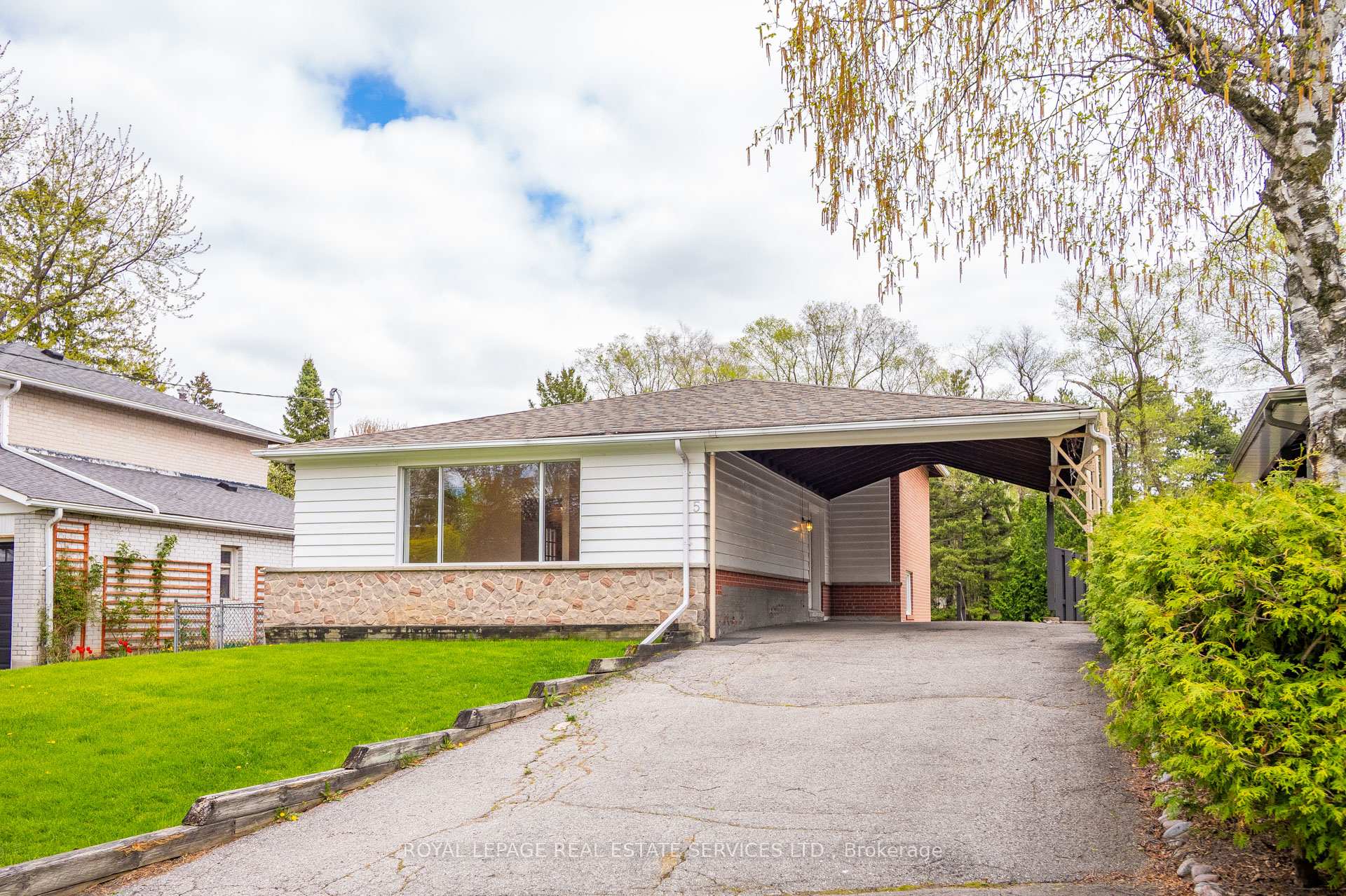 5 Longhope Place, Toronto, ON M2J 1Y1