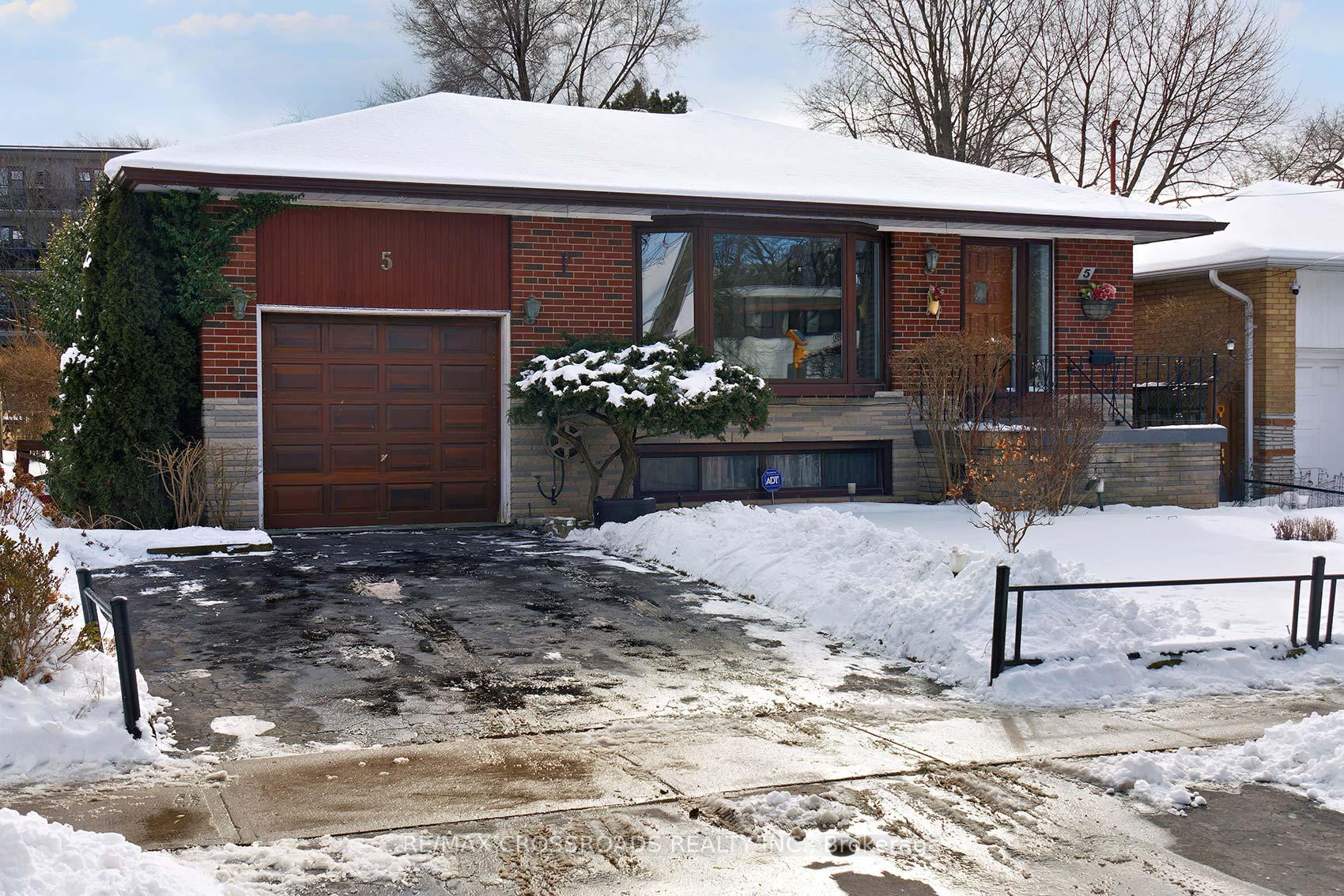 5 Marcos Boulevard, Toronto, ON M1K 5A7