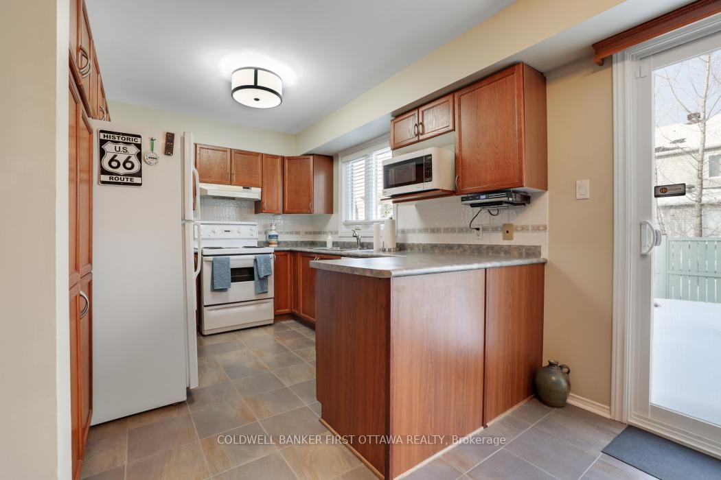 5 Margrave Avenue, Hunt Club - South Keys and Area, ON K1T 3Y3
