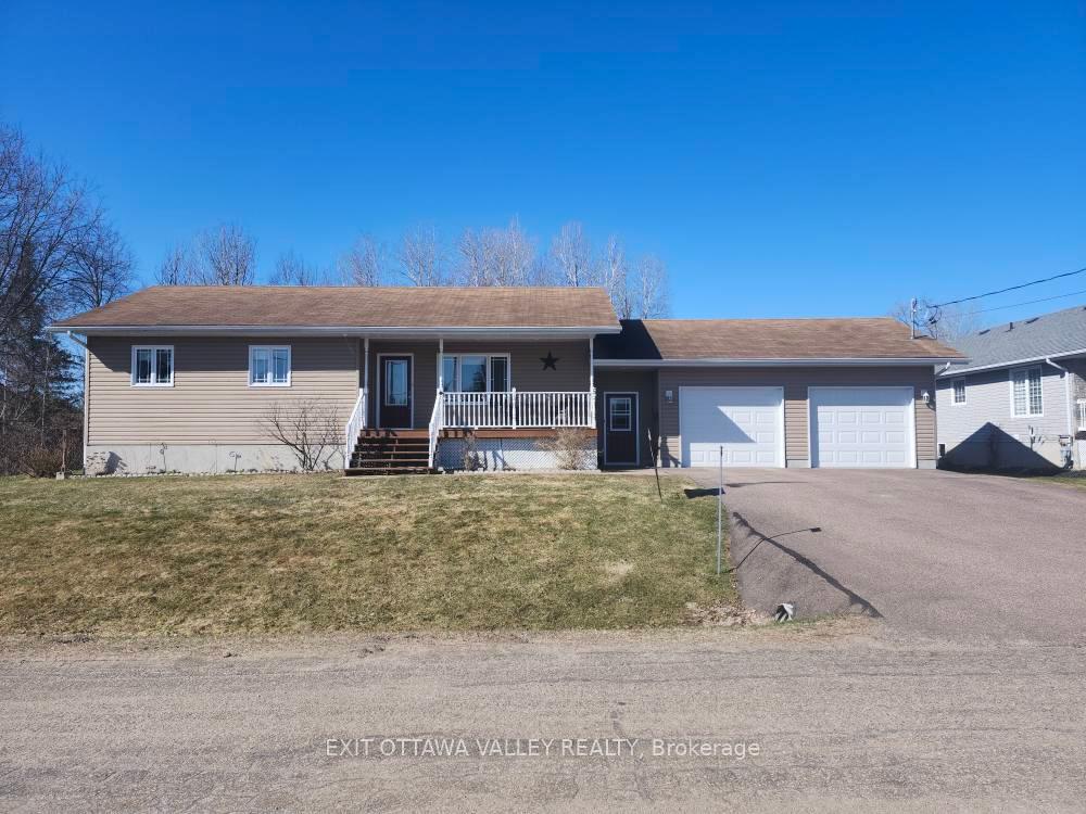 5 Minto Street, Whitewater Region, ON K0J 1C0