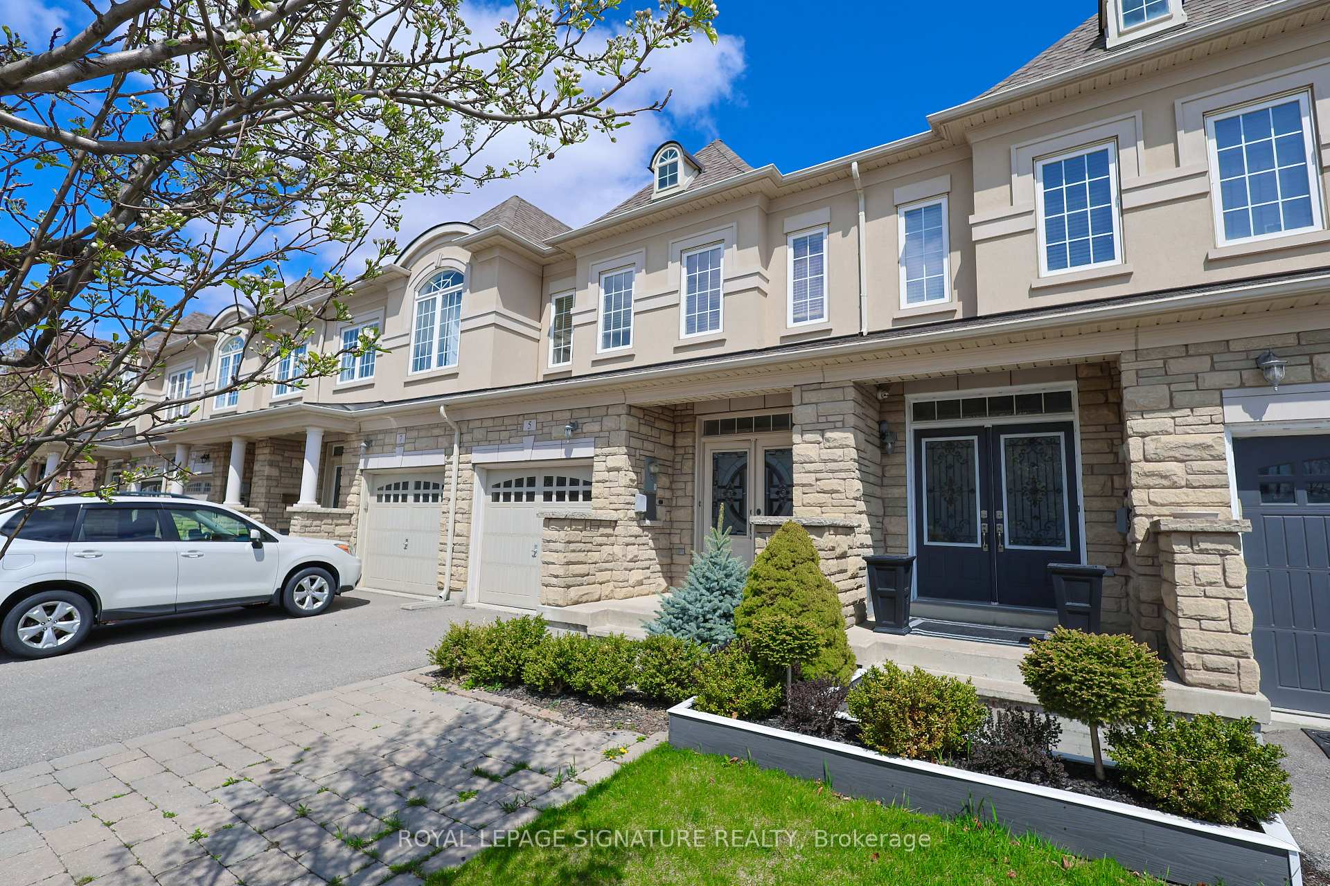 5 Sedgewick Place, Vaughan, ON L4H 3L5