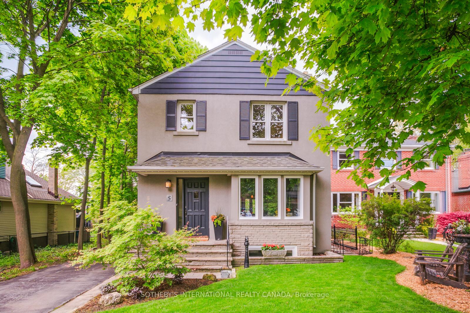 5 Springbank Avenue, Toronto, ON M1N 1G2