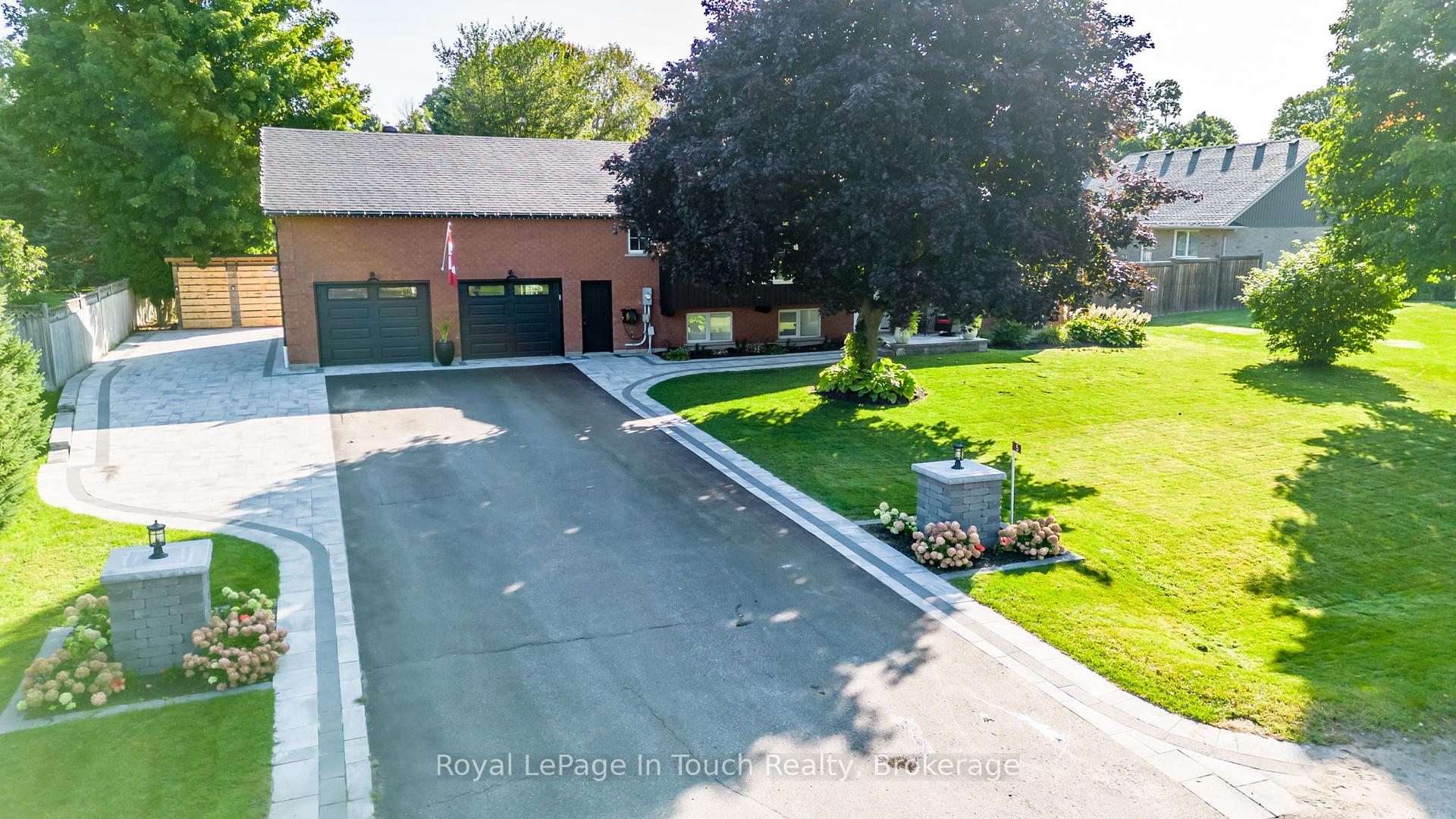 5 St Patricks Way, Tiny, ON L0L 2J0