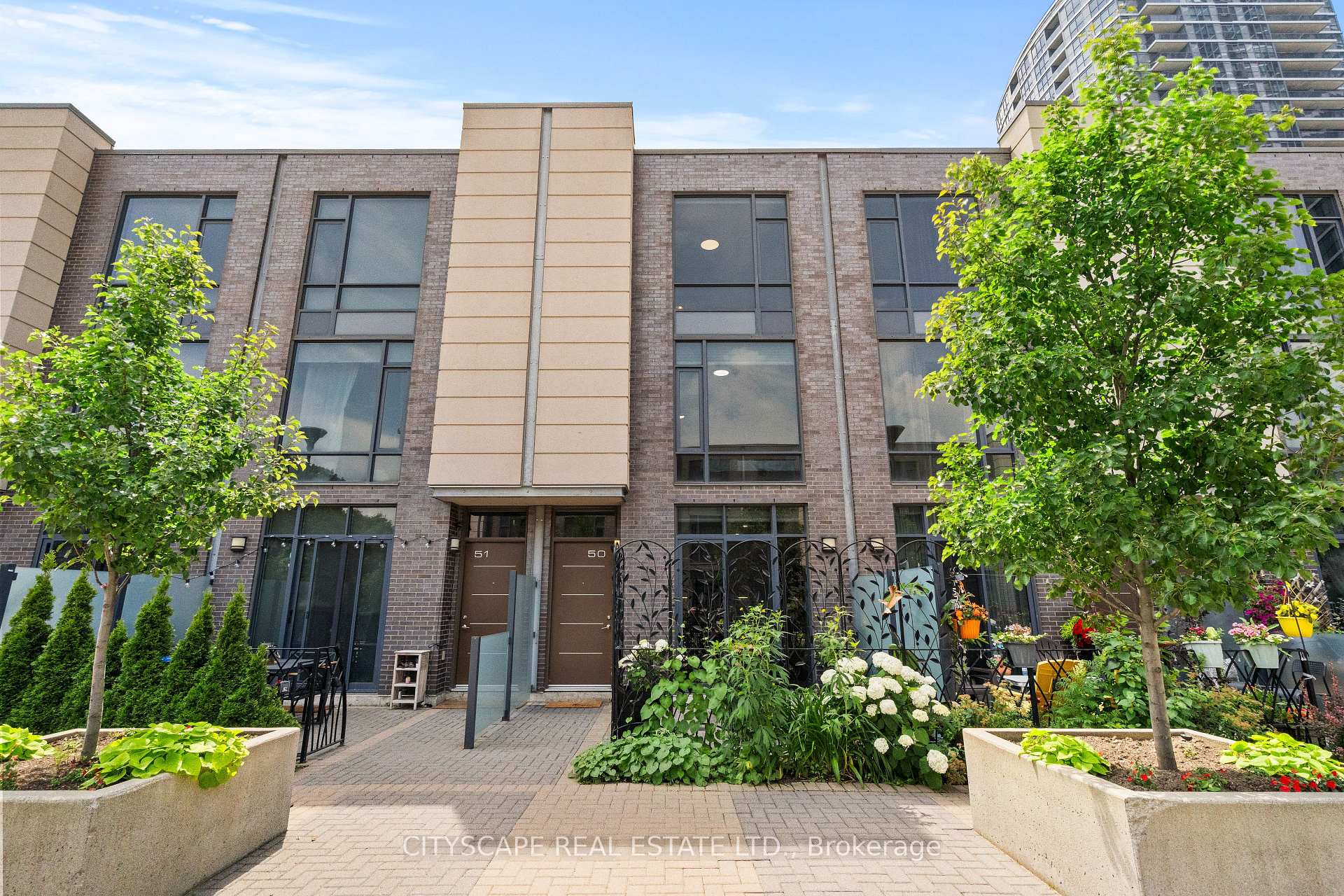 50 - 23 Valhalla Inn Road, Toronto, ON M9B 1S9
