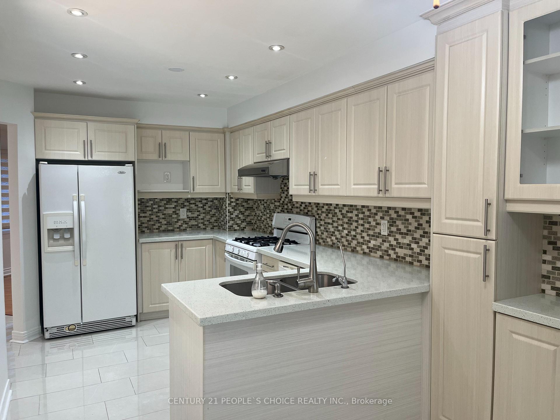 50 - 3600 Colonial Drive, Mississauga, ON L5L 5P5