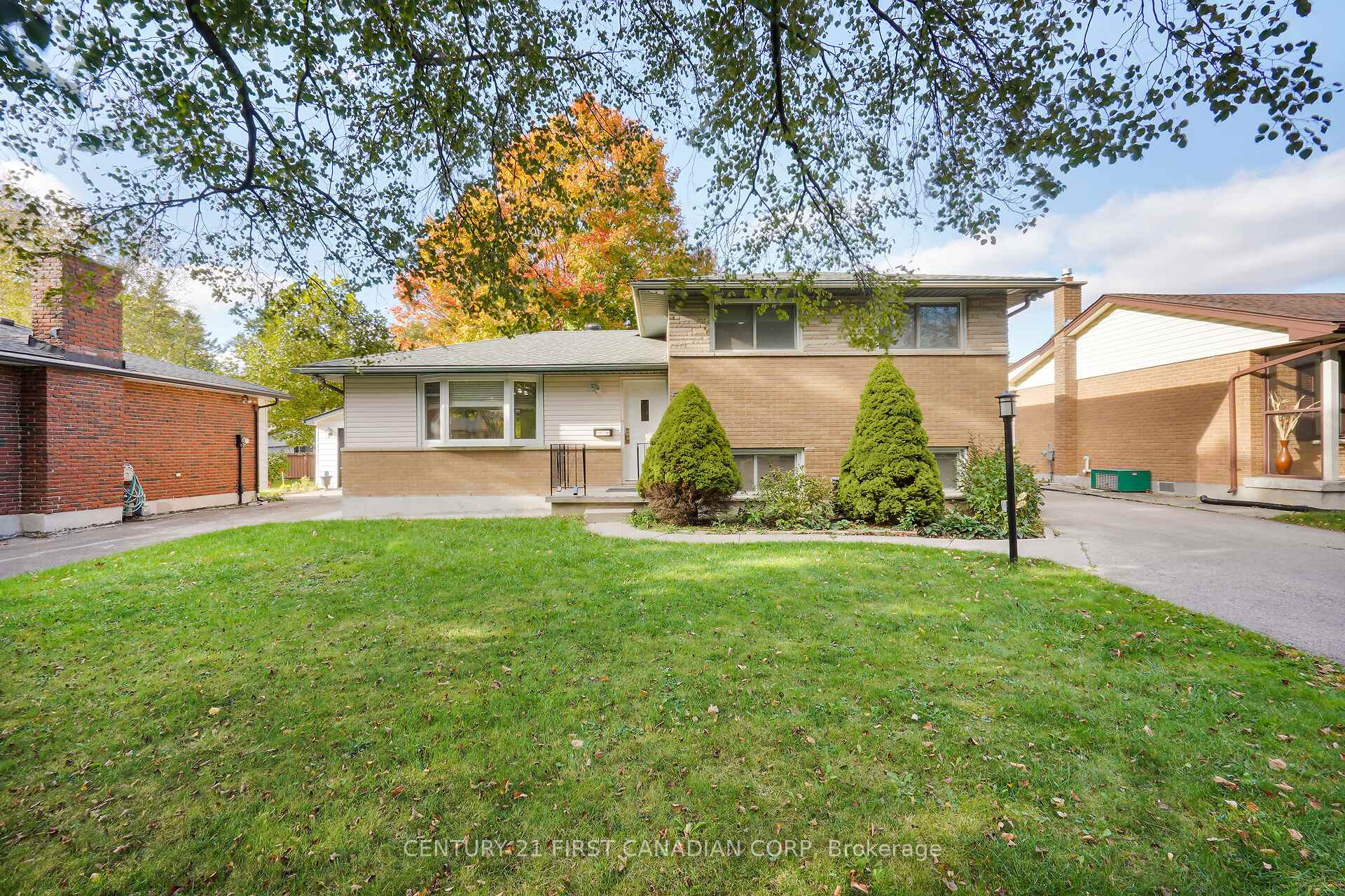 50 Amy Crescent, London, ON N5Y 4A6
