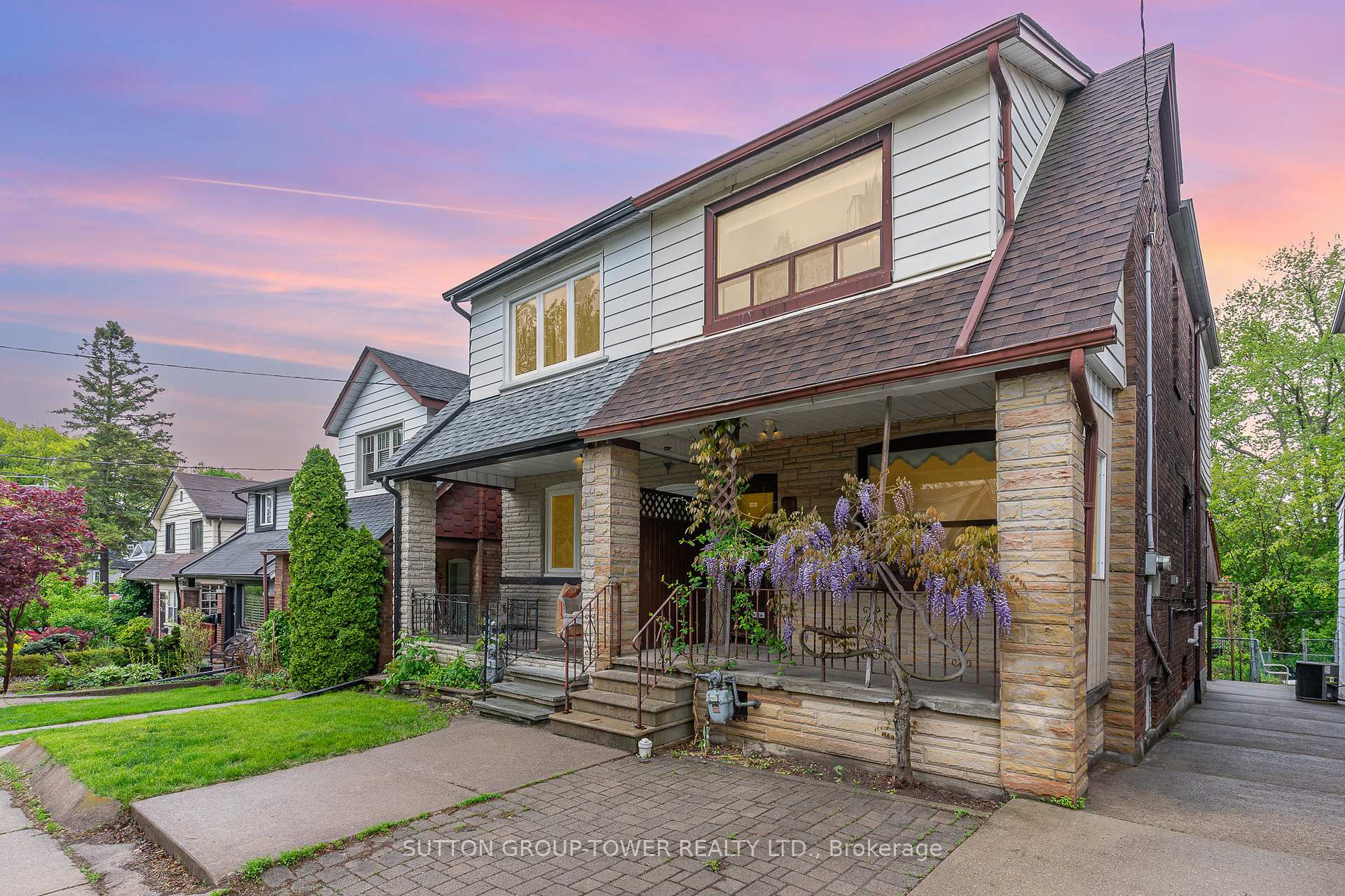 50 East Lynn Avenue, Toronto, ON M4C 3X2