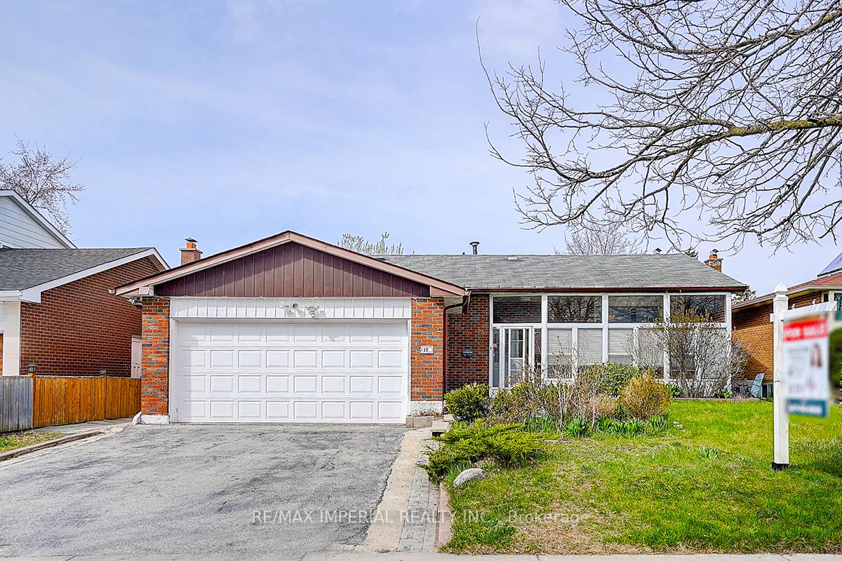 50 Glendower Circuit, Toronto, ON M1T 2Z4