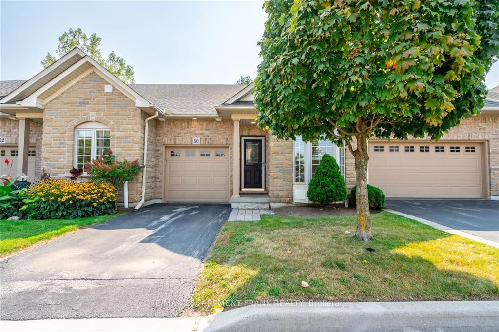 50 Grovetree Trail, Hamilton, ON L9B 0B9