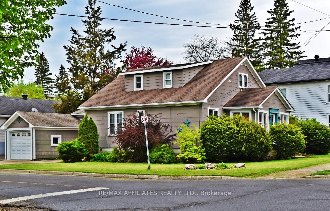 50 Harvey Street, Perth, ON K7H 1W9