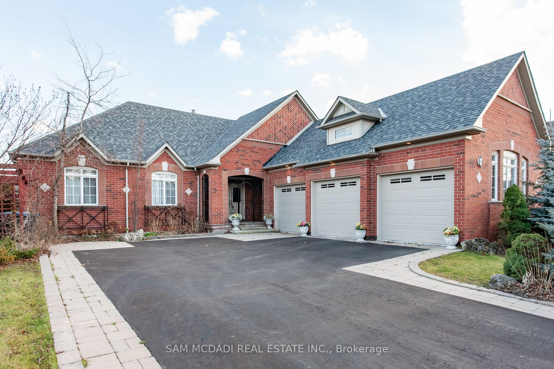 Upper - 50 Links Lane, Brampton, ON L6Y 5H1