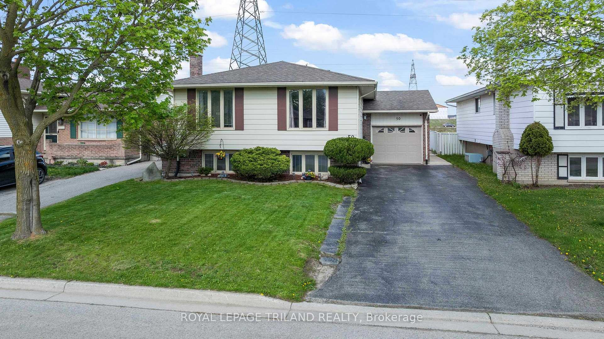 50 Lysanda Avenue, London South, ON N5Z 4L3