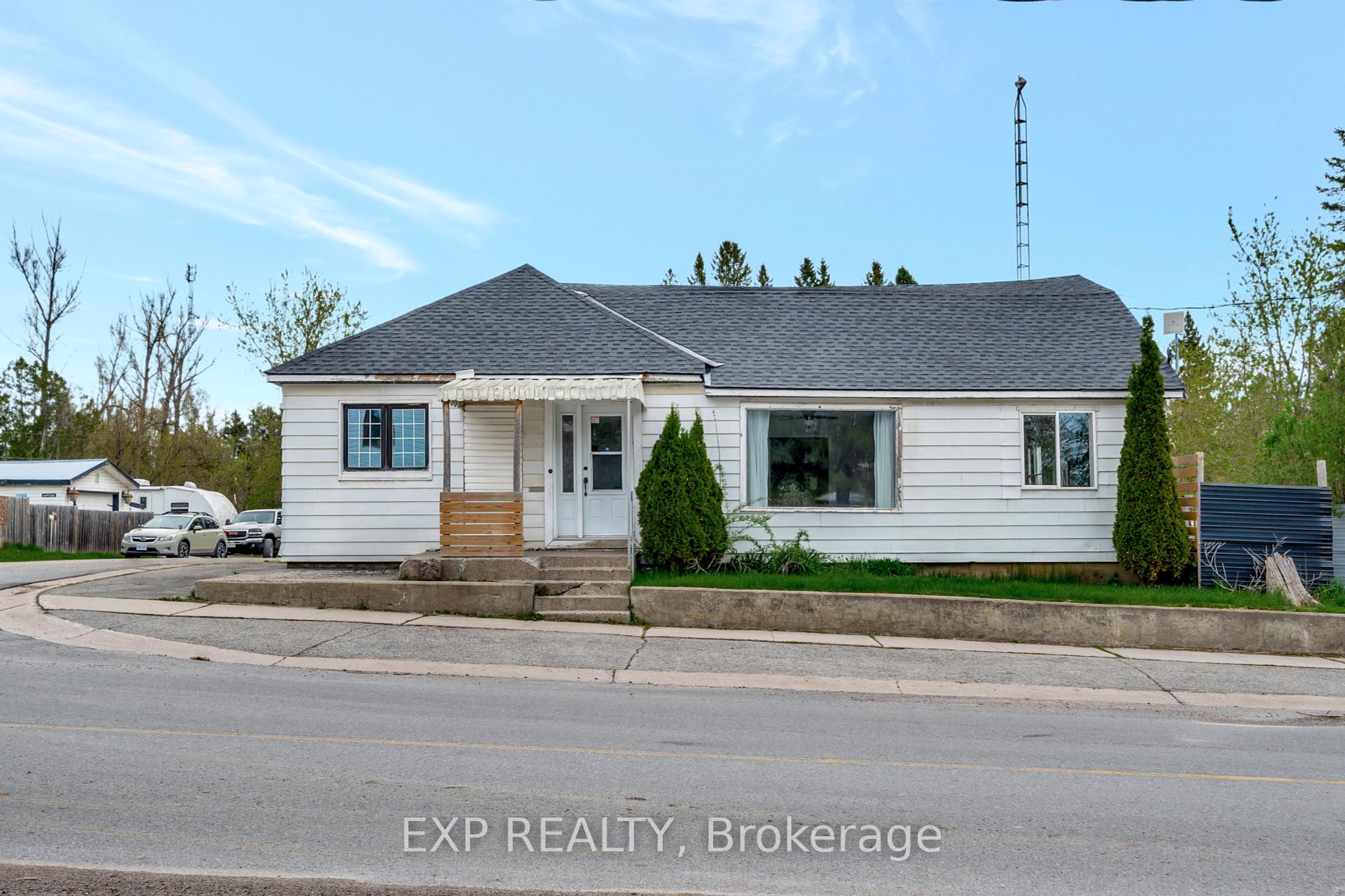 50 Queen Street, Tweed, ON K0K 2L0