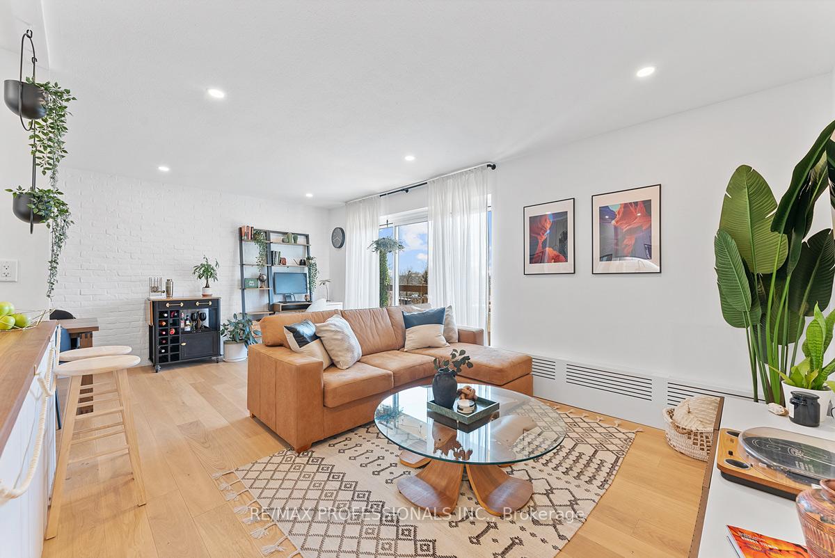 501 - 41 Lake Shore Drive, Toronto, ON M8V 1Z3