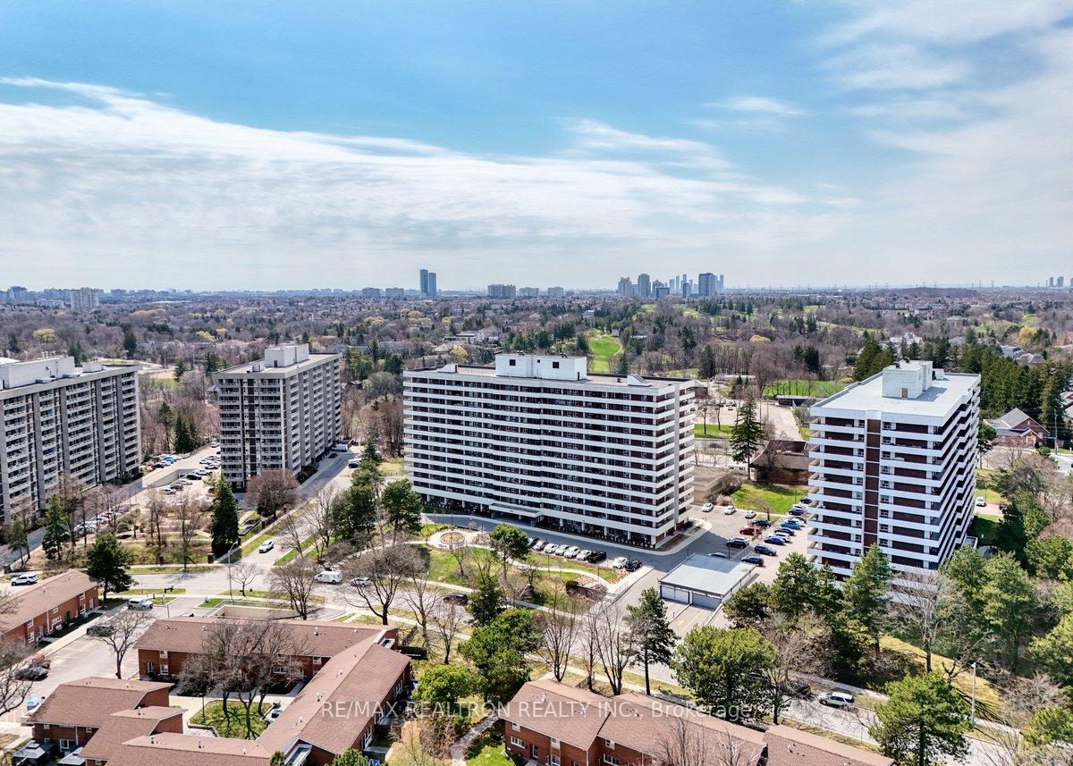 501 - 80 Inverlochy Boulevard, Markham, ON L3T 4P3